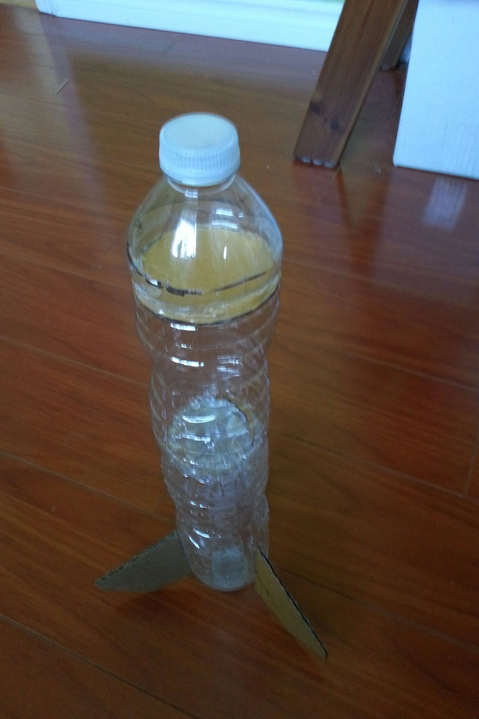 Mini Water Rockets : 6 Steps - Instructables