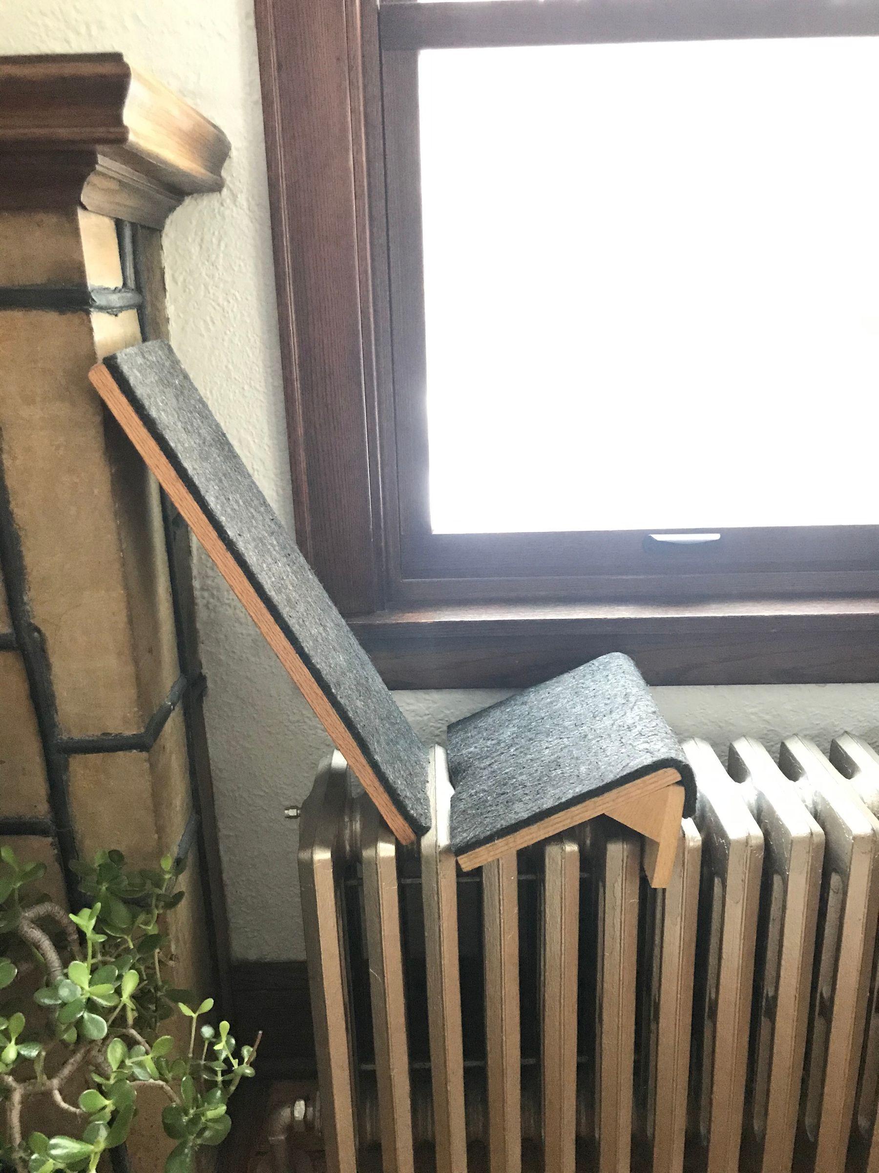 Cozy Felt Radiator Chair : 5 Steps - Instructables