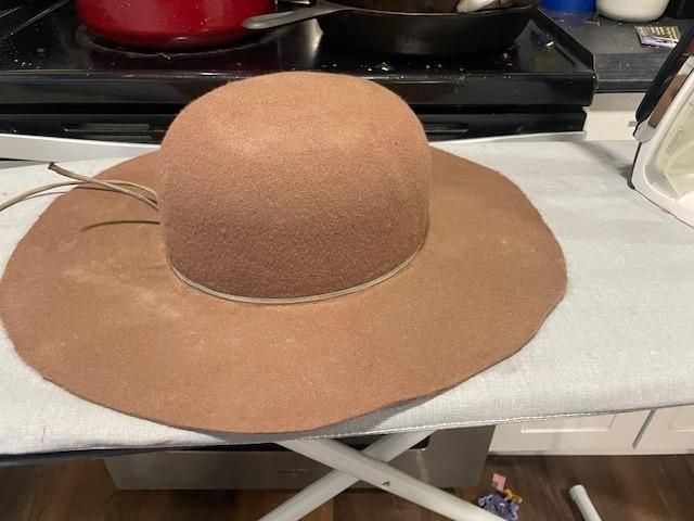 Let's Make a Cowboy Hat! : 4 Steps - Instructables