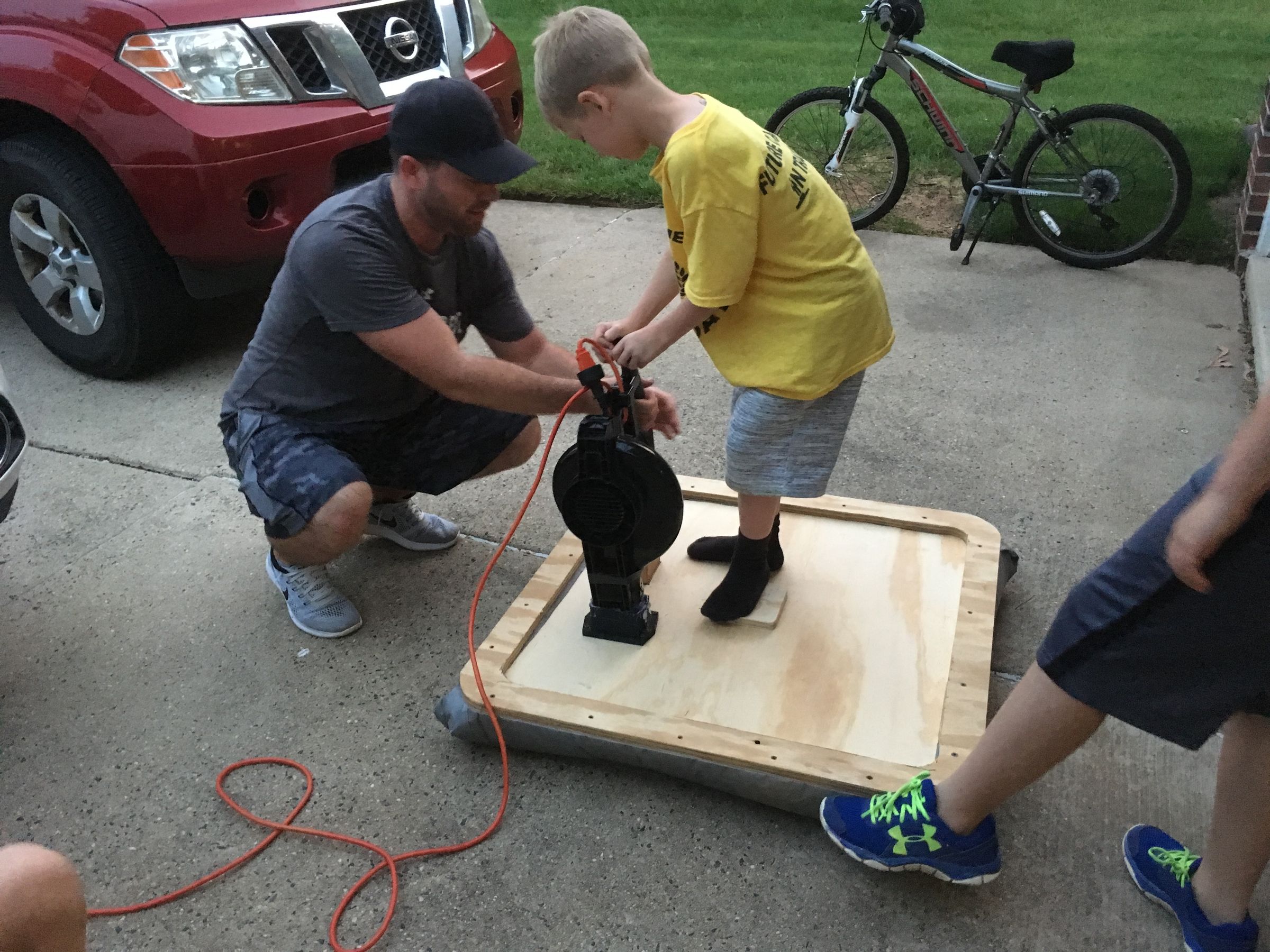 Build a Hover Craft in Less Than an Hour! : 9 Steps (with Pictures ...