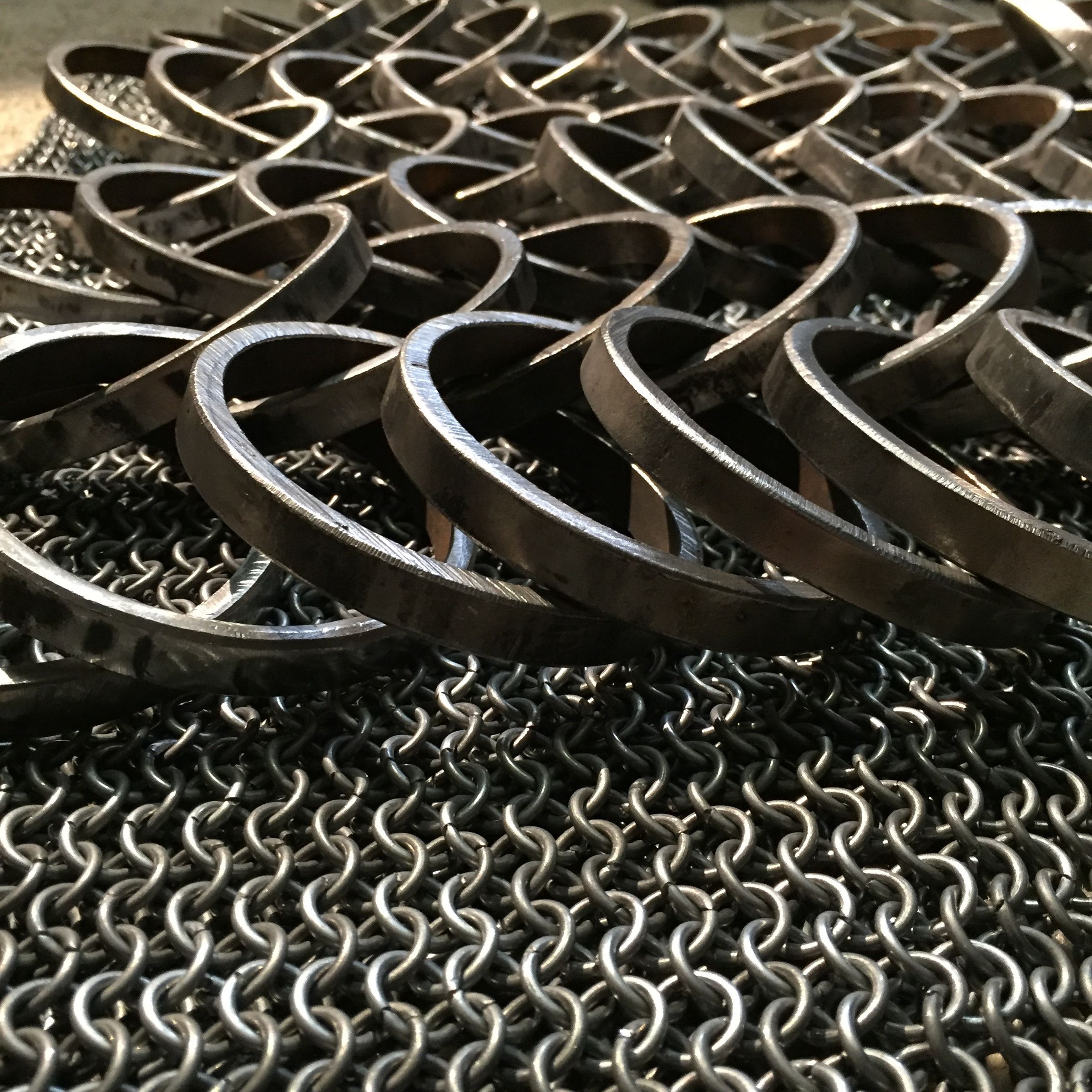Giant Chainmaille : 14 Steps (with Pictures) - Instructables