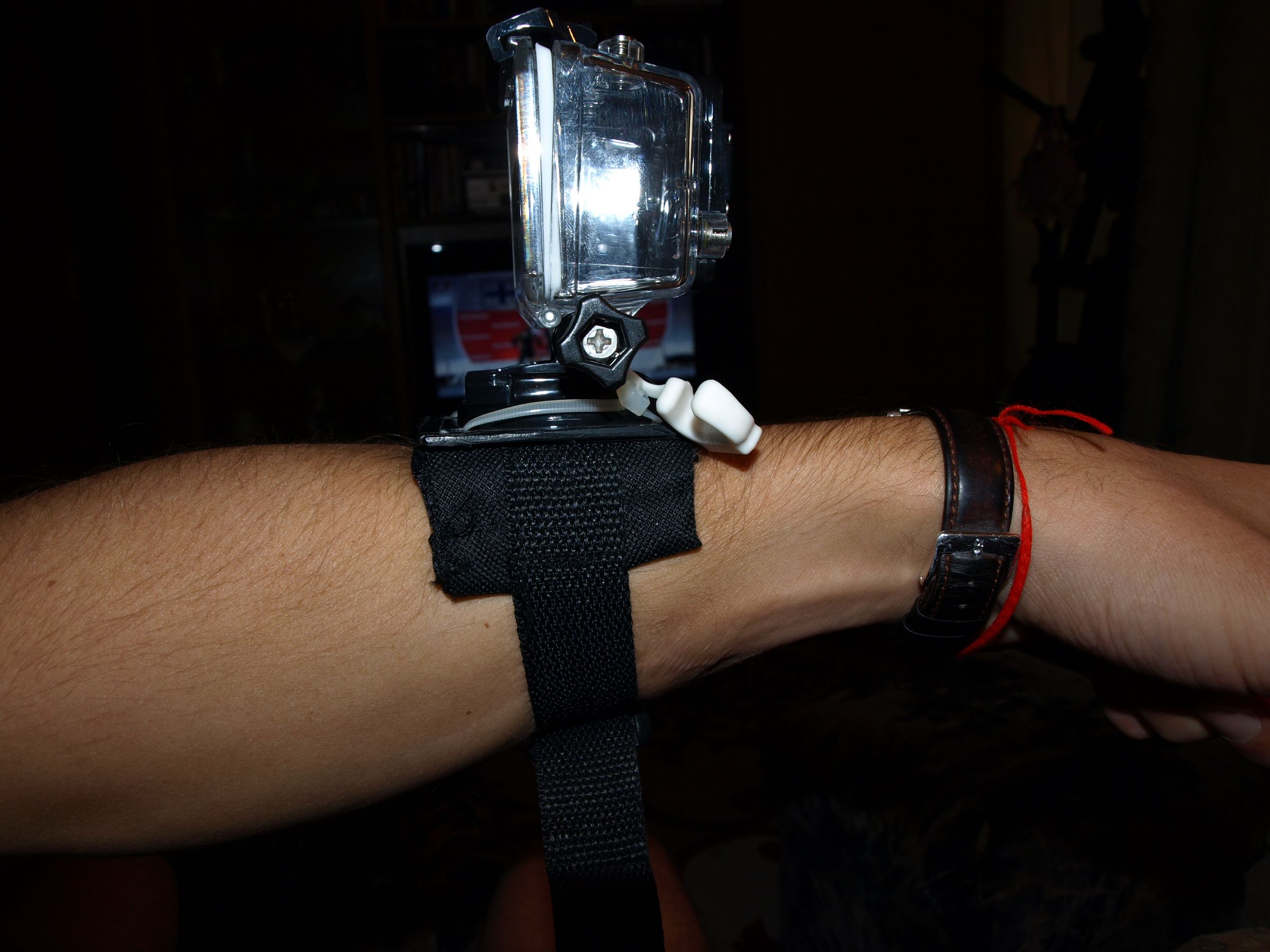 GoPro Wrist Mount : 4 Steps - Instructables