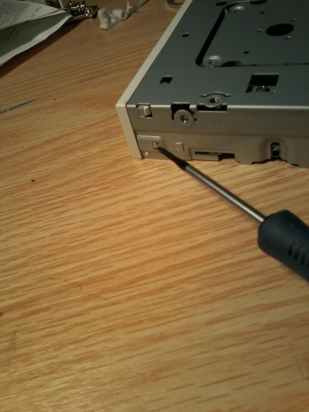 Taking Apart a Floppy Disk Drive : 16 Steps (with Pictures) - Instructables