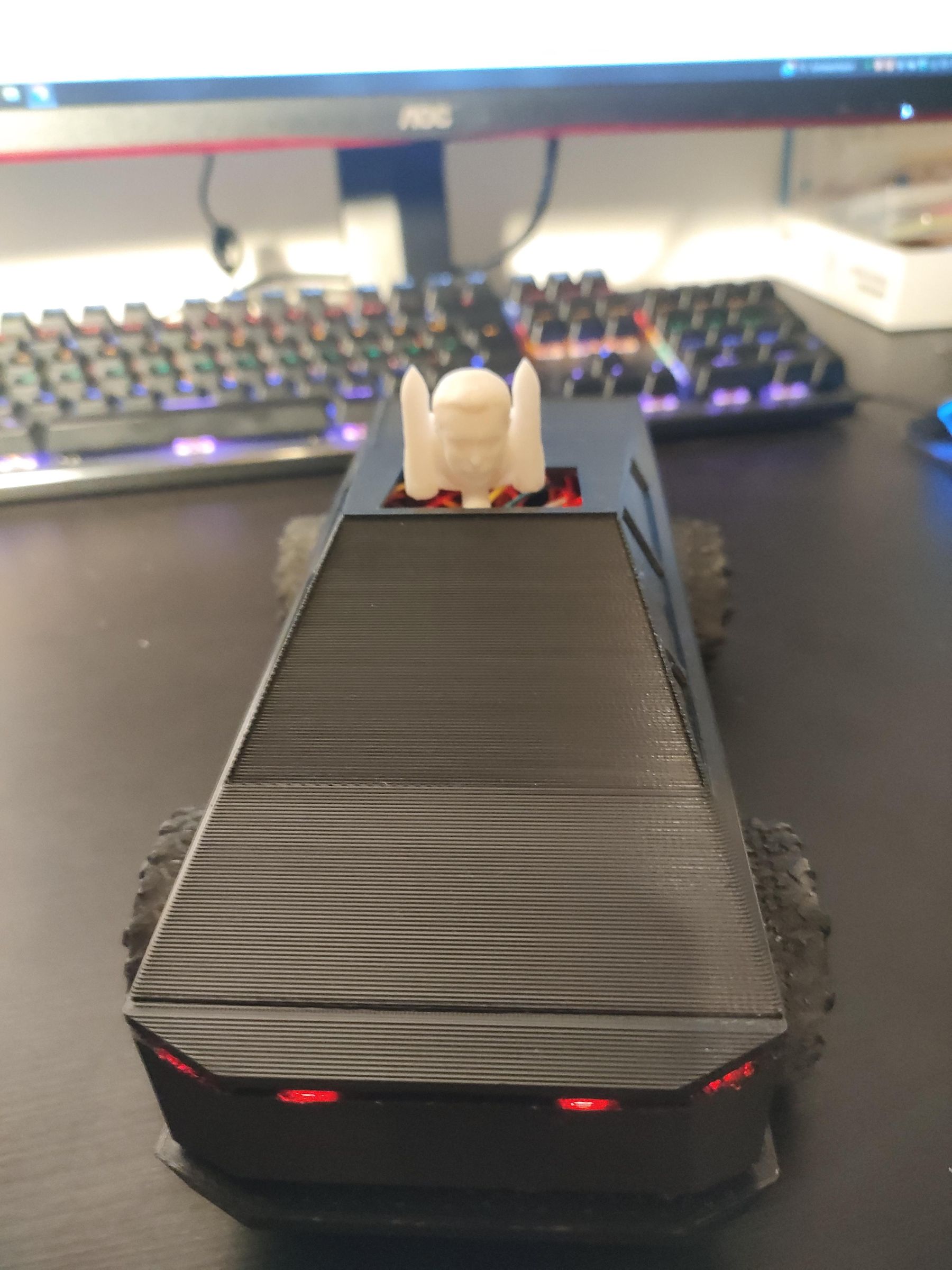 Cool RC Tesla Cybertruck : 10 Steps - Instructables