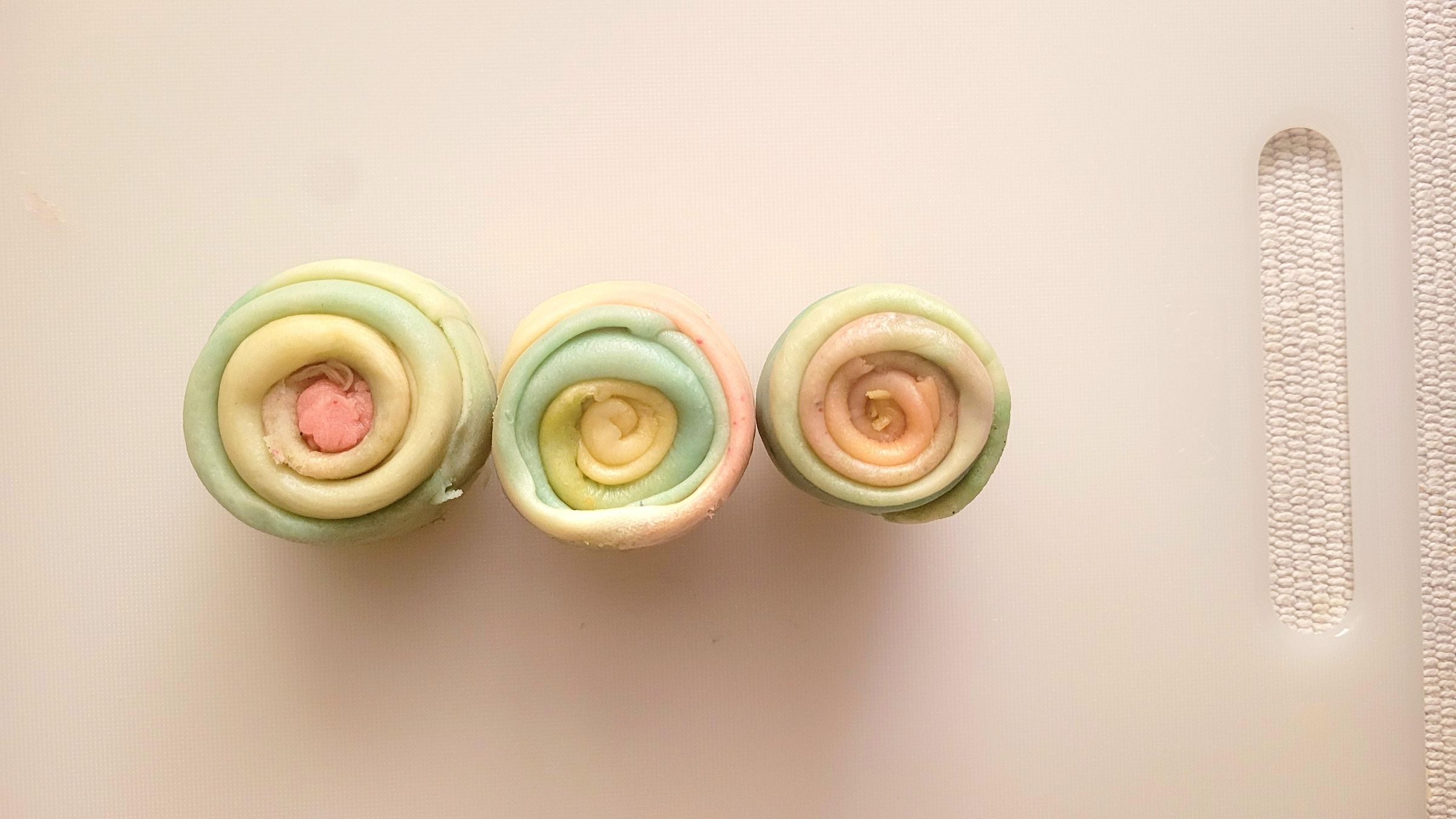 Rainbow Galaxy Carrot Cakes : 18 Steps (with Pictures) - Instructables