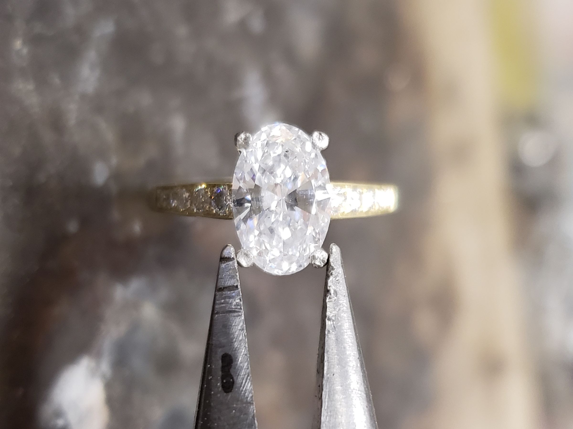 Solitaire Ring With Accent Stones : 5 Steps (with Pictures) - Instructables