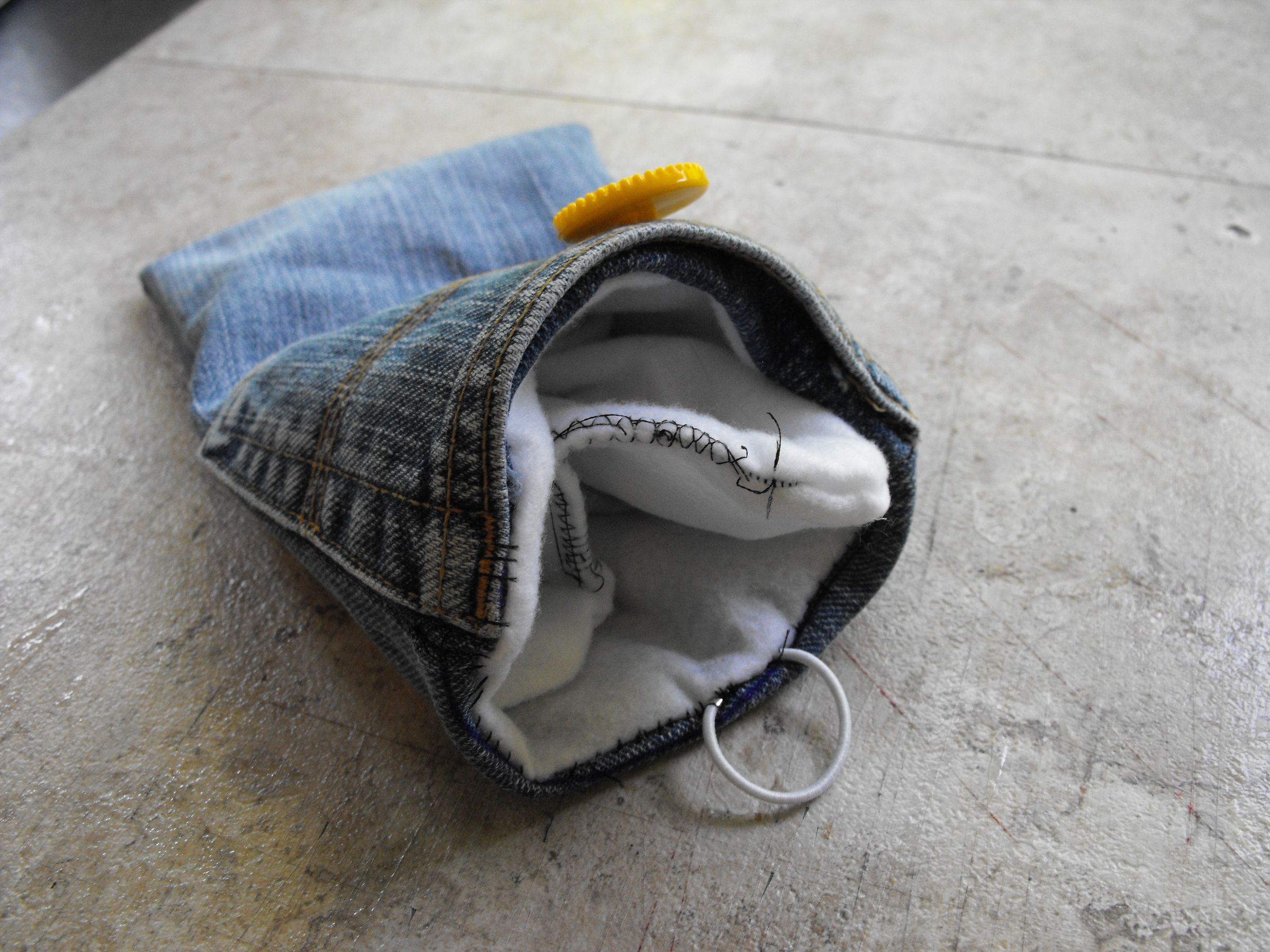 Sweet Easy Sleeve for Your Tablet : 7 Steps - Instructables
