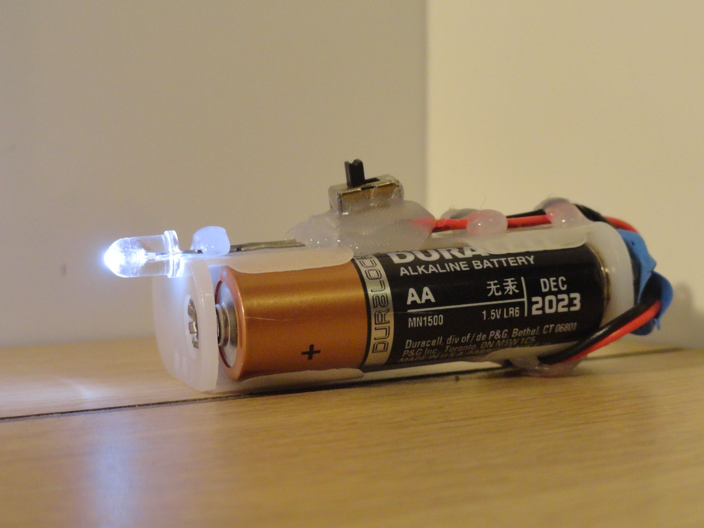 Homemade Flashlight : 7 Steps (with Pictures) - Instructables
