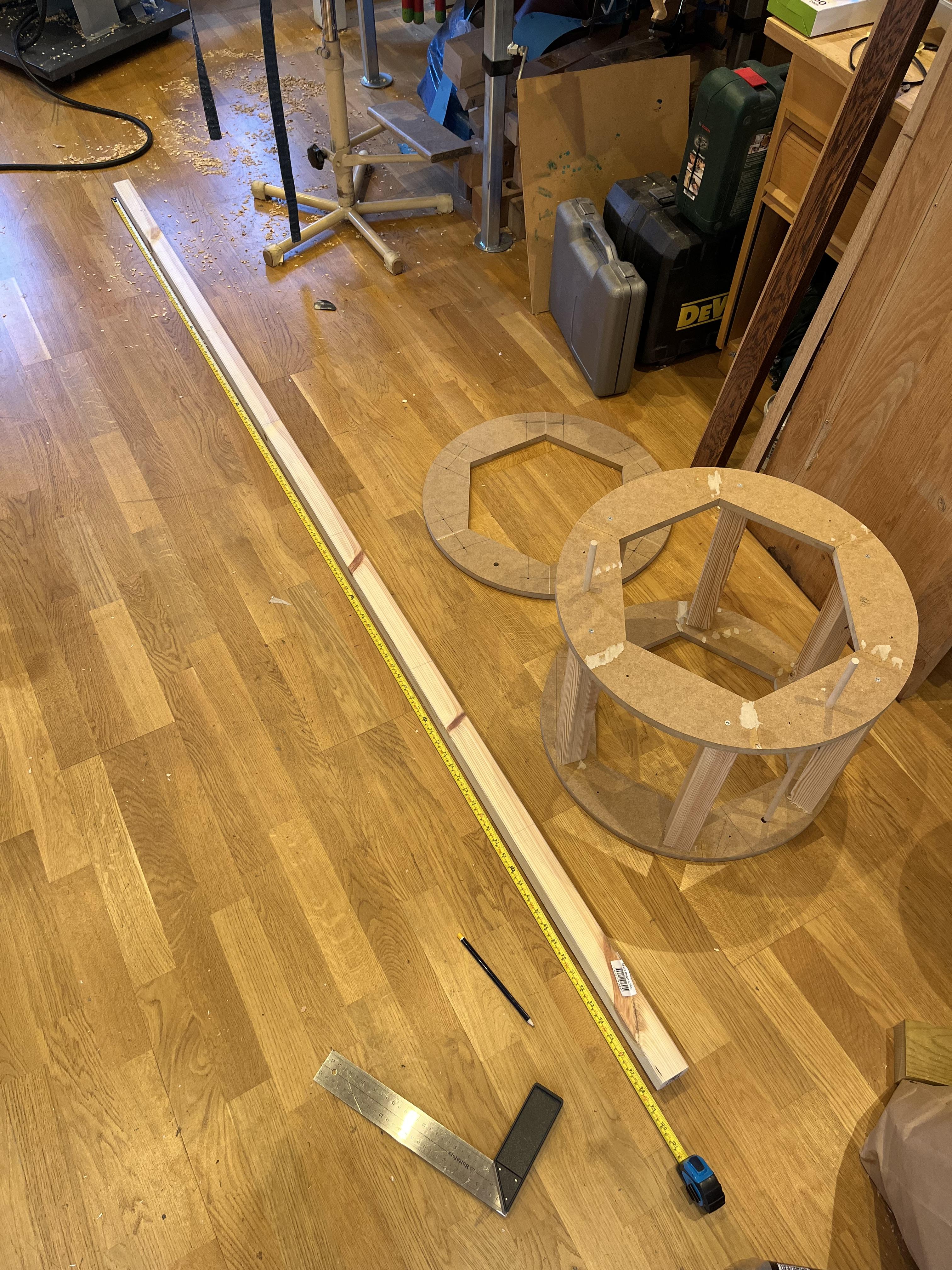 Circular Table Re-Design (Three to Single Leg) : 8 Steps (with Pictures ...