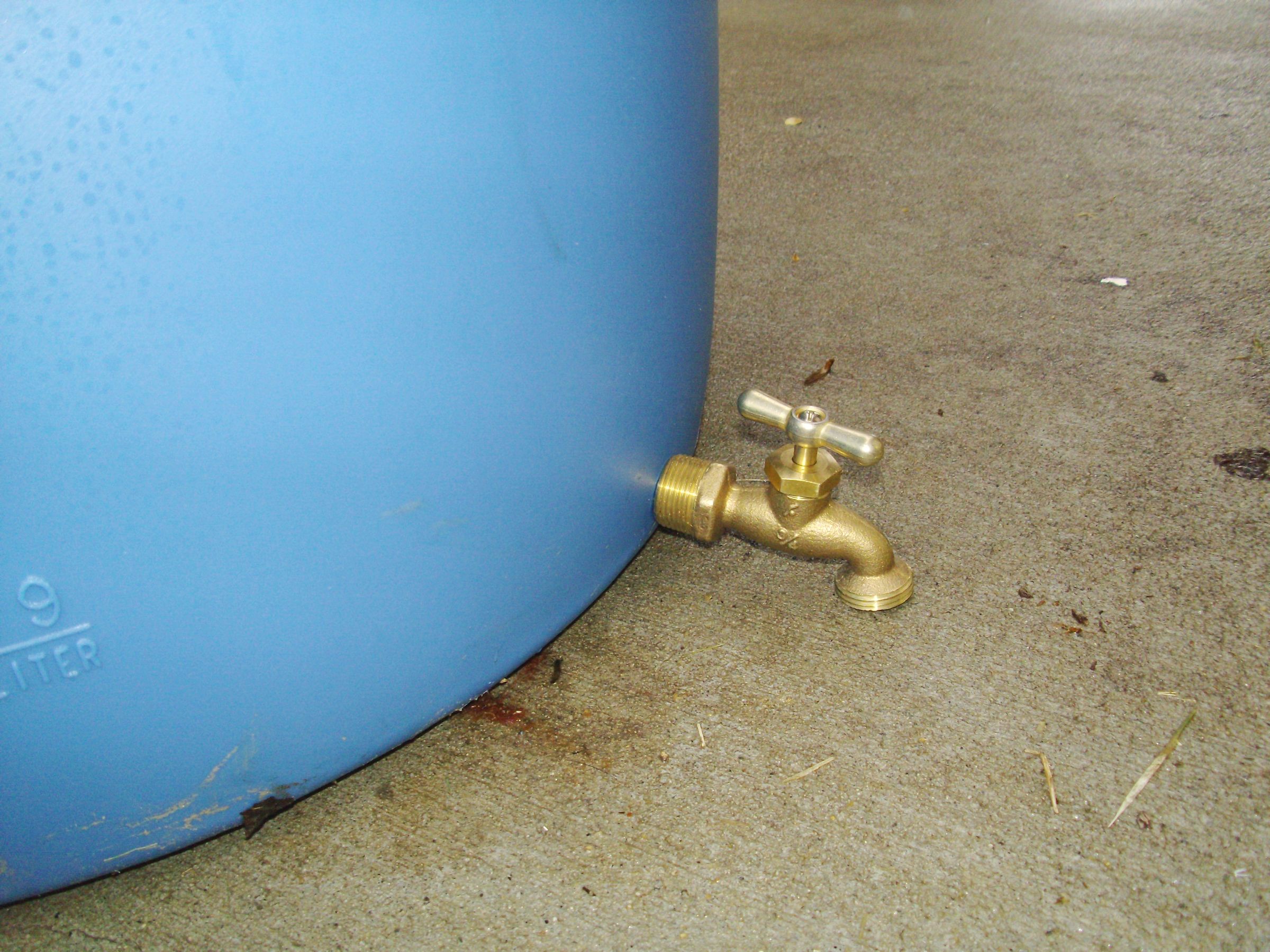 Easy Rain Barrel : 4 Steps (with Pictures) - Instructables