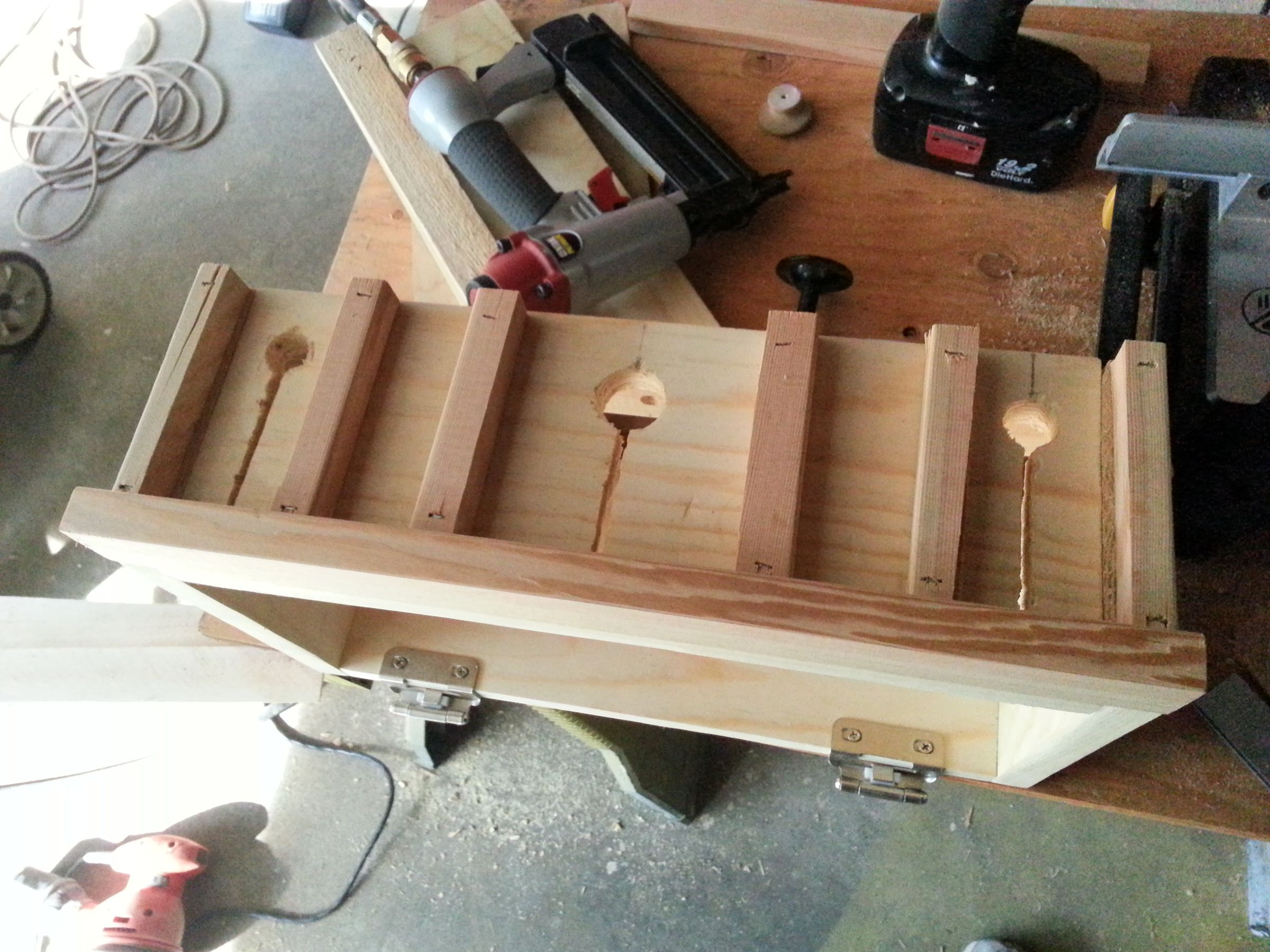 An Ugly But Easy Wall Mounted Charging Docking Station : 6 Steps (with ...