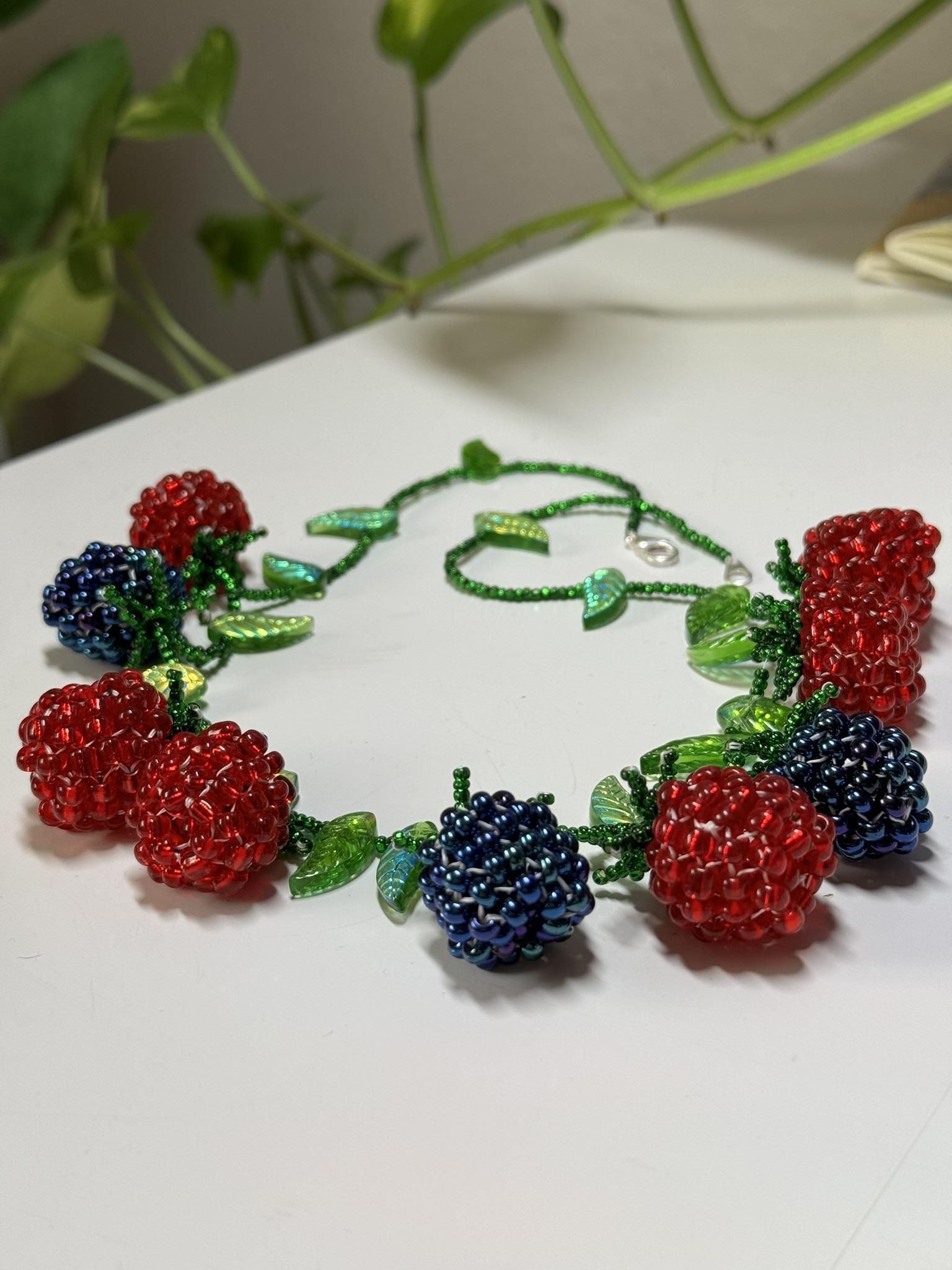 Beaded Raspberry Necklace : 18 Steps (with Pictures) - Instructables