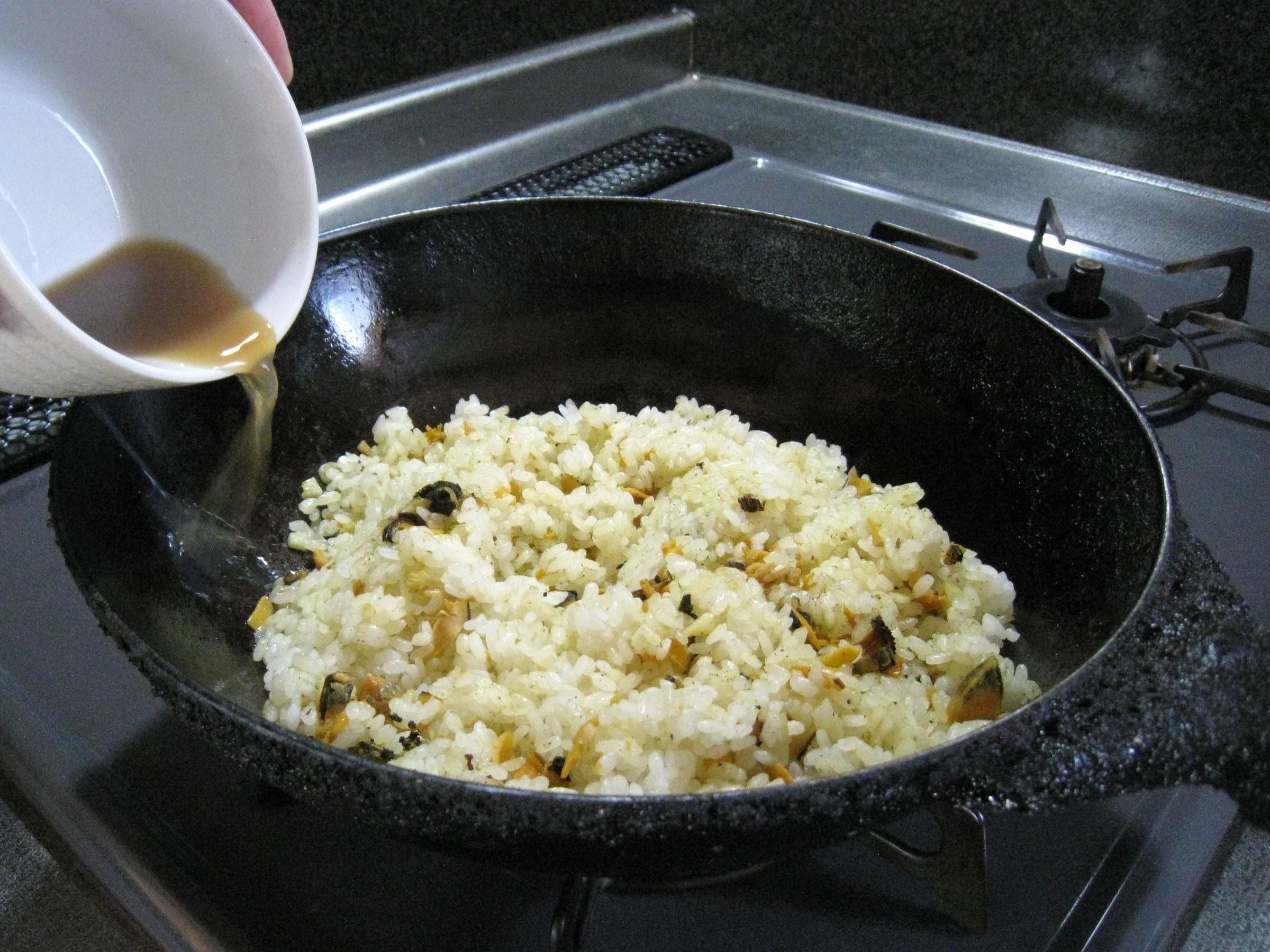 Chinese Soup Spoon Making Out of Mussel : 6 Steps - Instructables