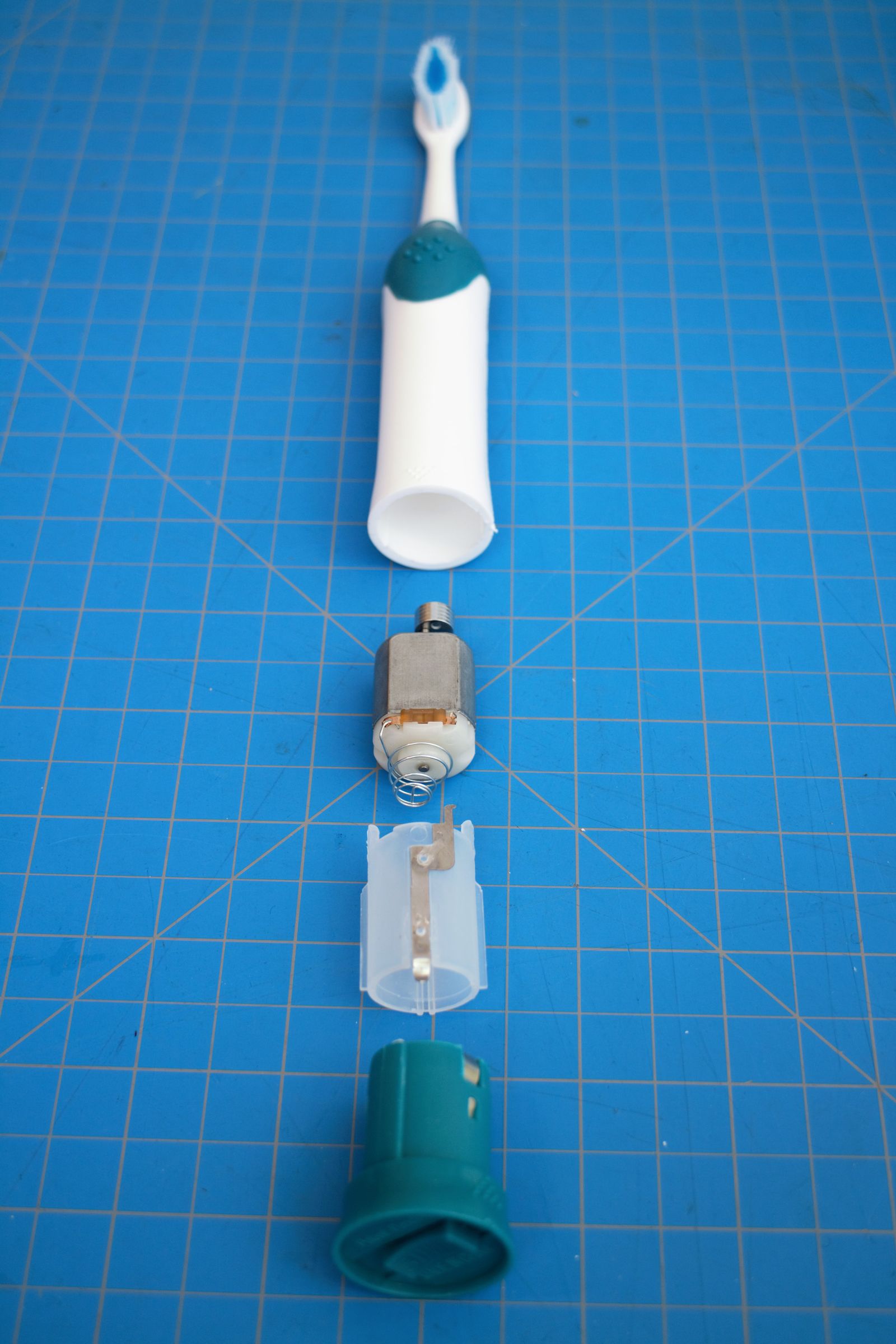 Build & Play Robot Mini Golf! : 6 Steps (with Pictures) - Instructables