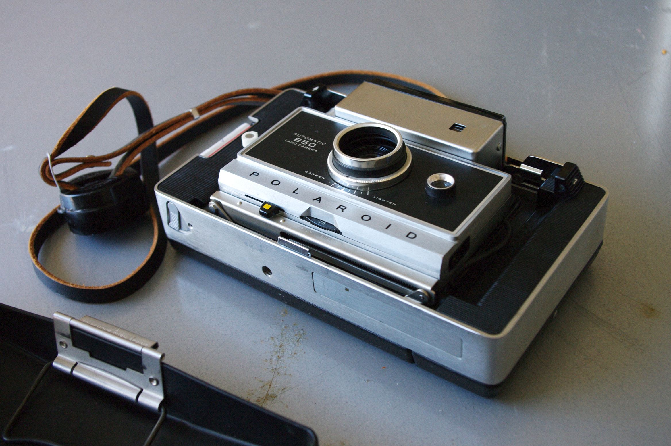 Resurrect a Polaroid Land Camera : 32 Steps (with Pictures) - Instructables