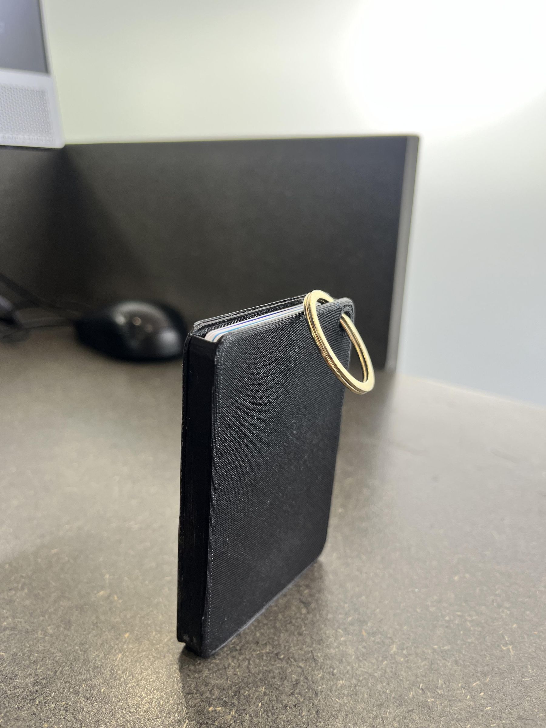 Clip&Go Wallet : 5 Steps - Instructables