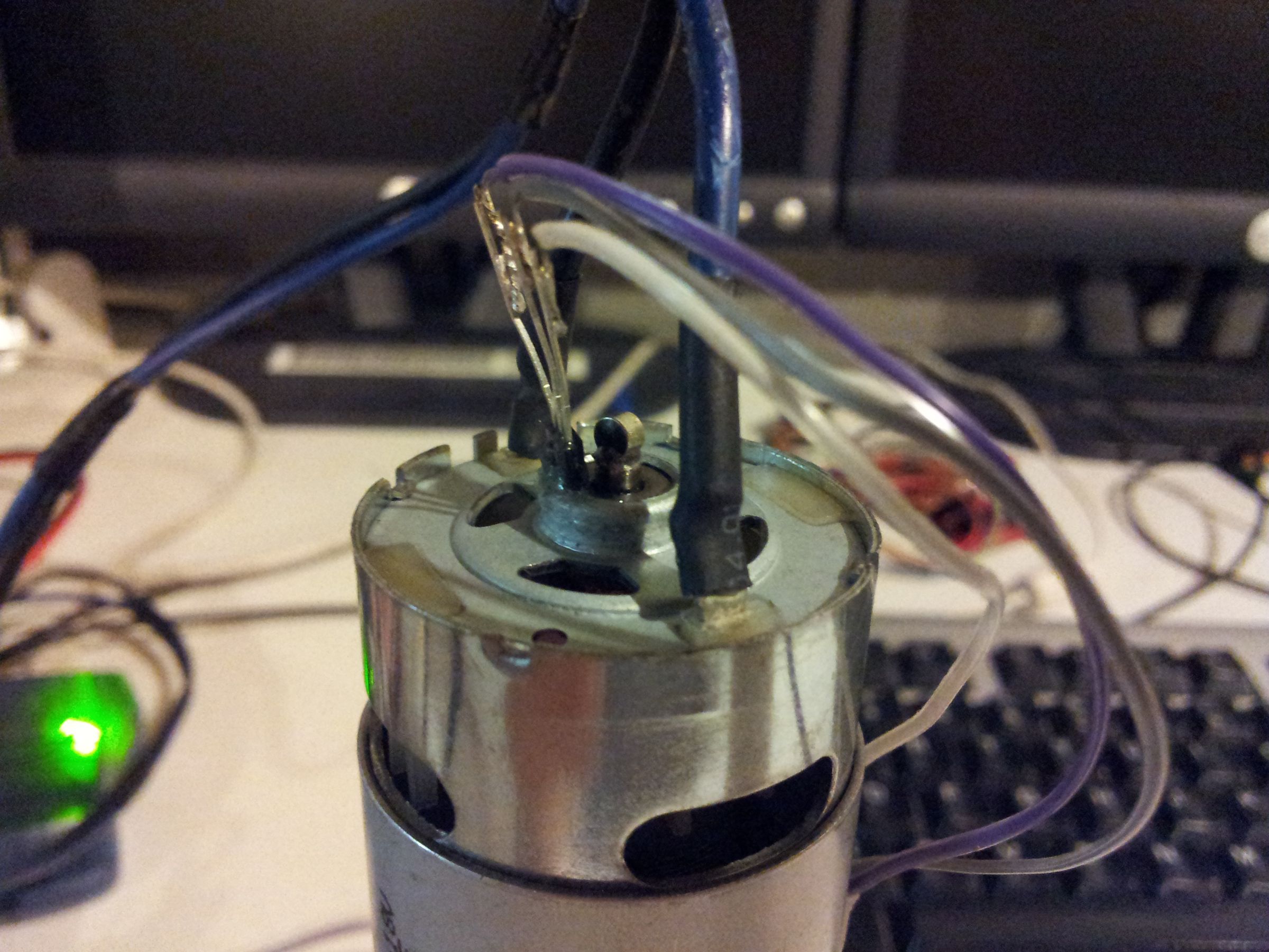 Cheap and Easy Tachometer (RPM Sensor) for Brushed DC Motors : 6 Steps ...
