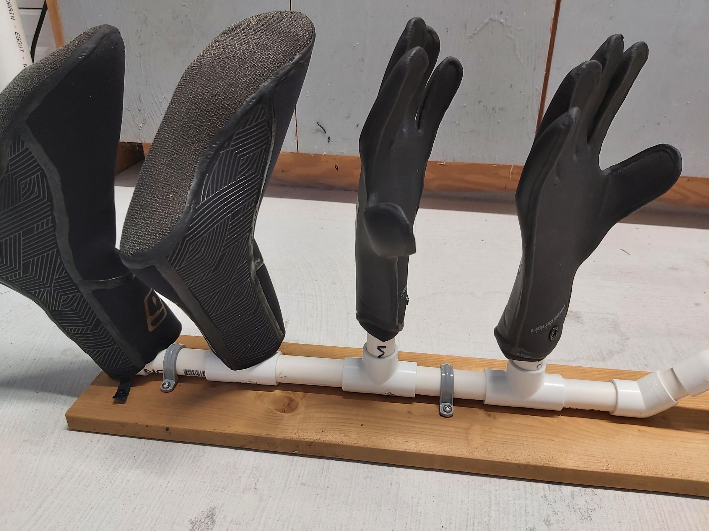 Wet Suit Boots and Gloves Dryer - Instructables