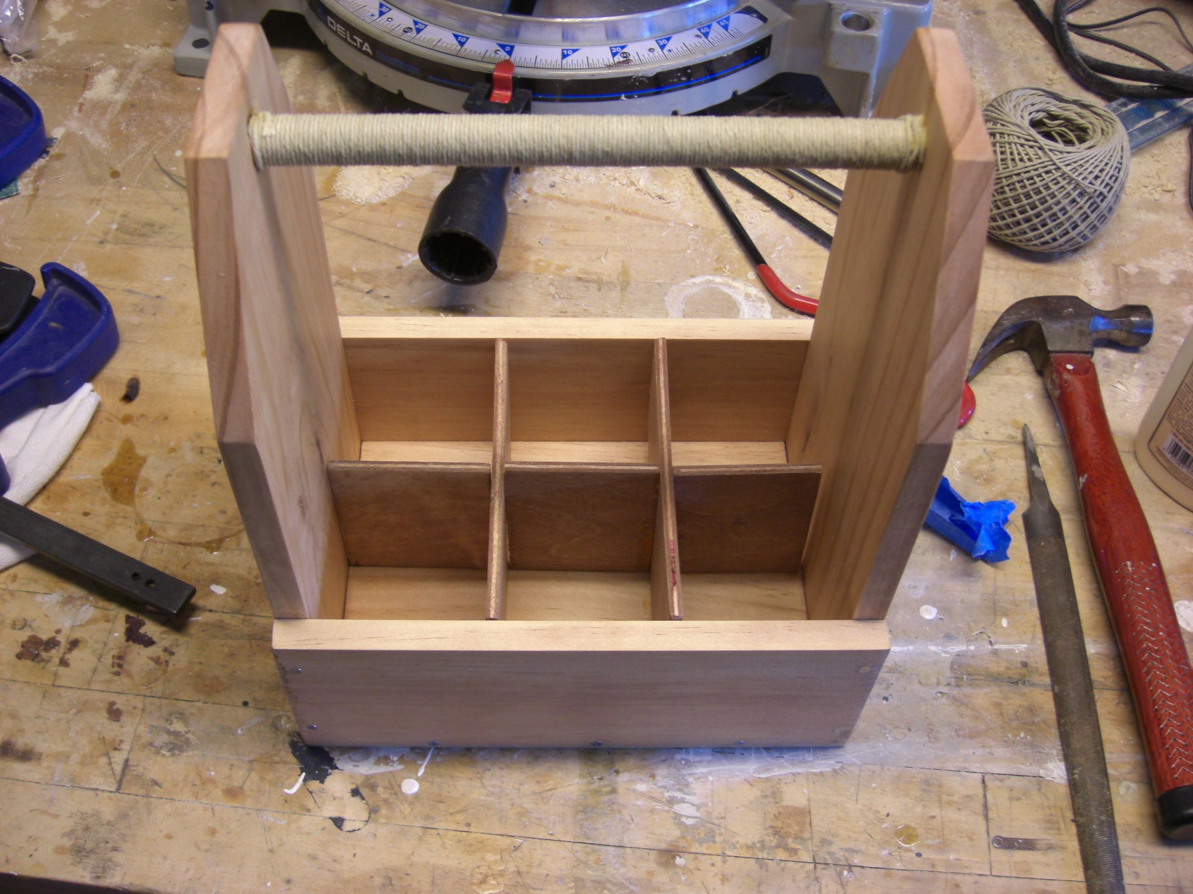 Wooden 6 Pack Holder : 11 Steps (with Pictures) - Instructables