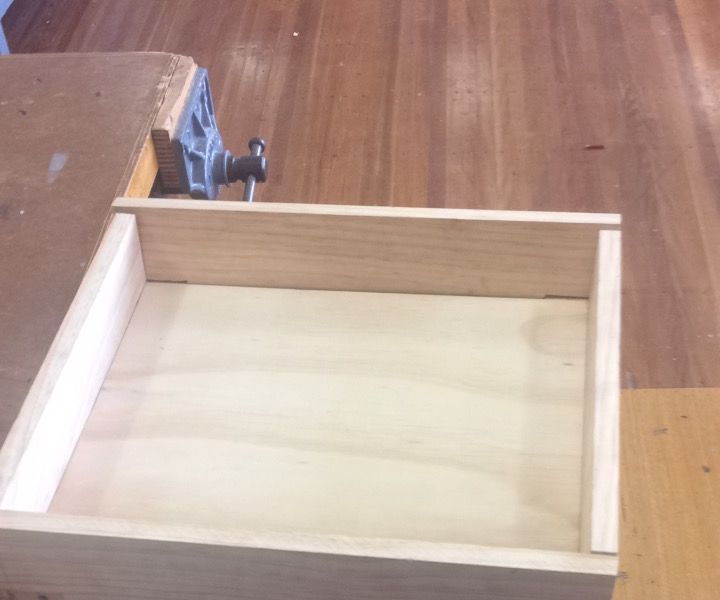 Docking Station : 7 Steps (with Pictures) - Instructables