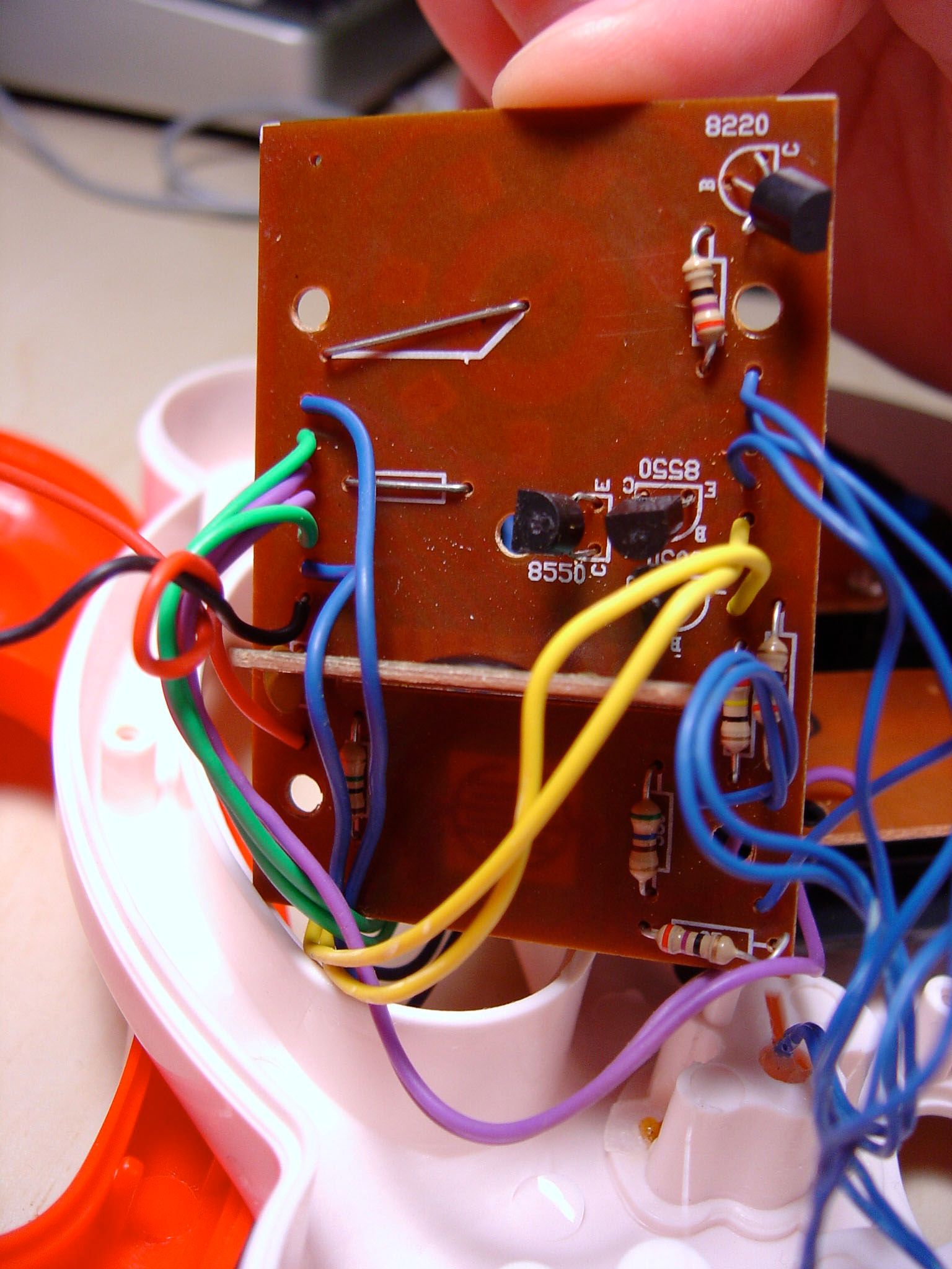 Simple Ways to Circuit Bend a Toy : 7 Steps (with Pictures) - Instructables