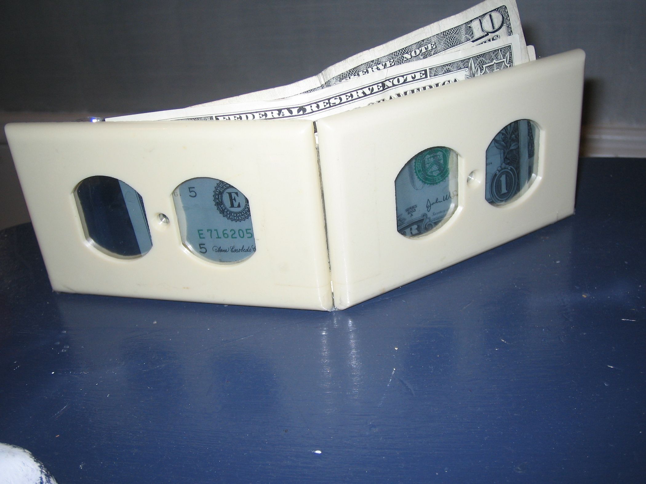 Wallet Made From a Wall Outlet : 4 Steps - Instructables