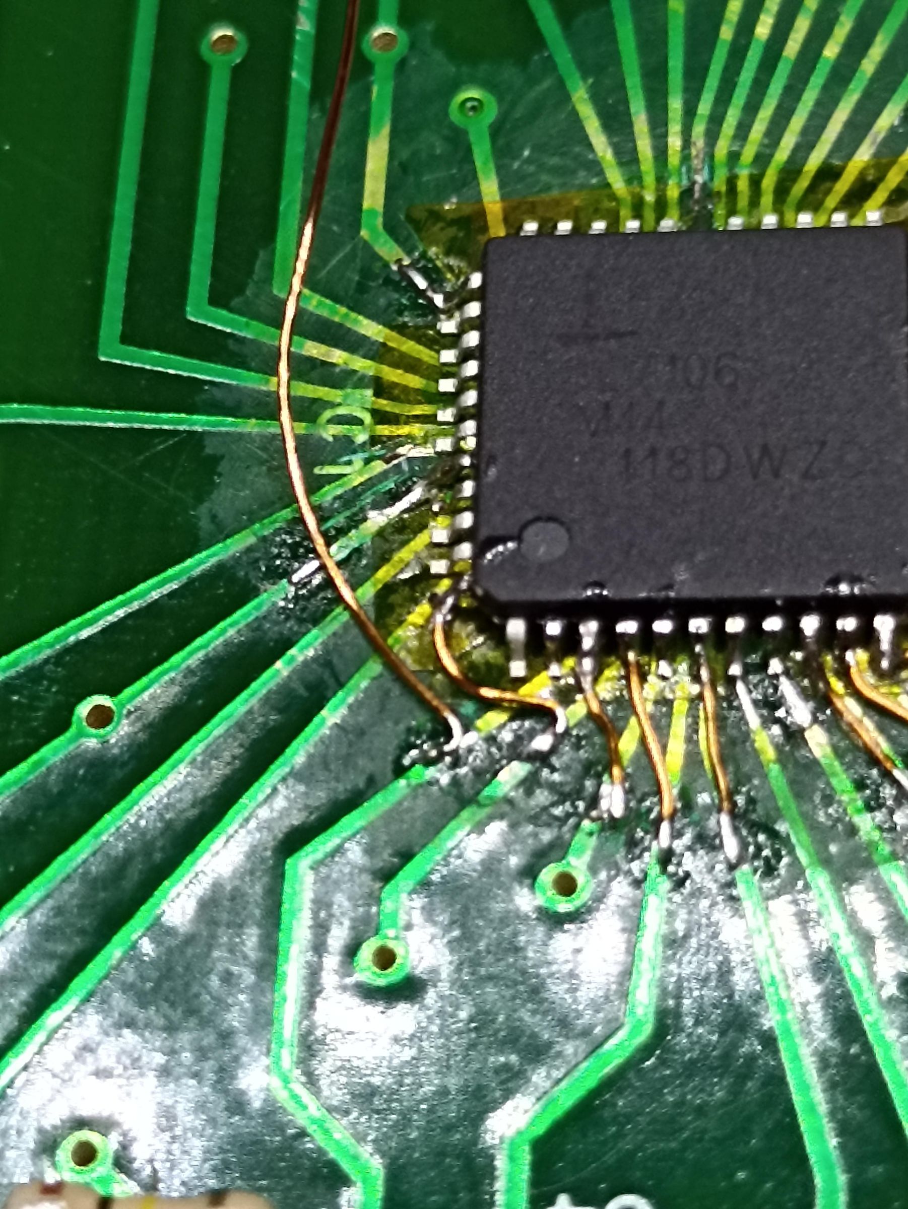 Replacing a 40 Pin COB With a 44 Pin QFP : 3 Steps (with Pictures ...