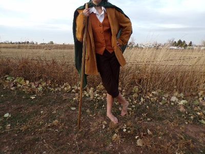 Easy Thrift Store Hobbit Cosplay : 6 Steps (with Pictures) - Instructables