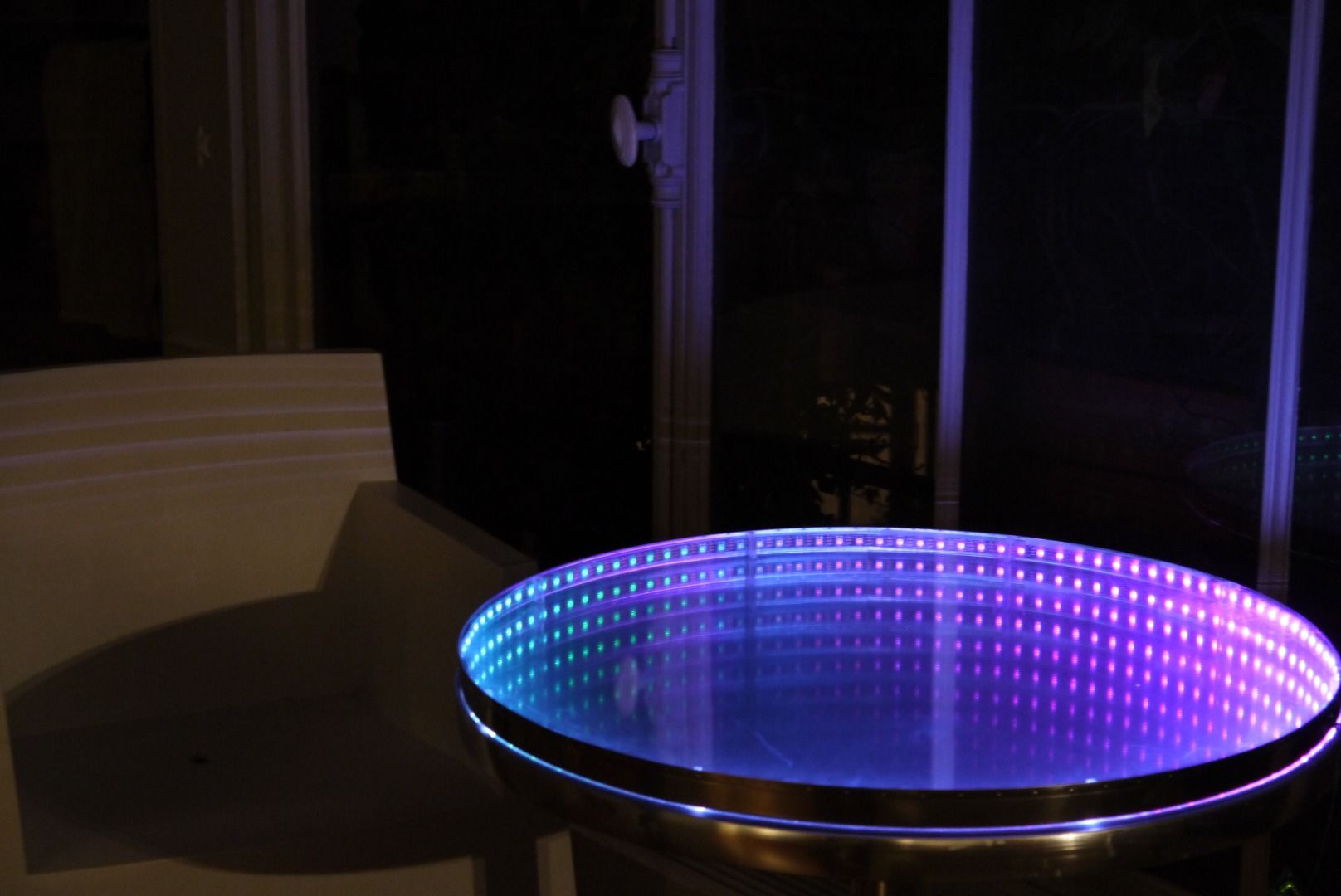 Infinity Mirror and Table (With Casual Tools) : 7 Steps (with Pictures ...