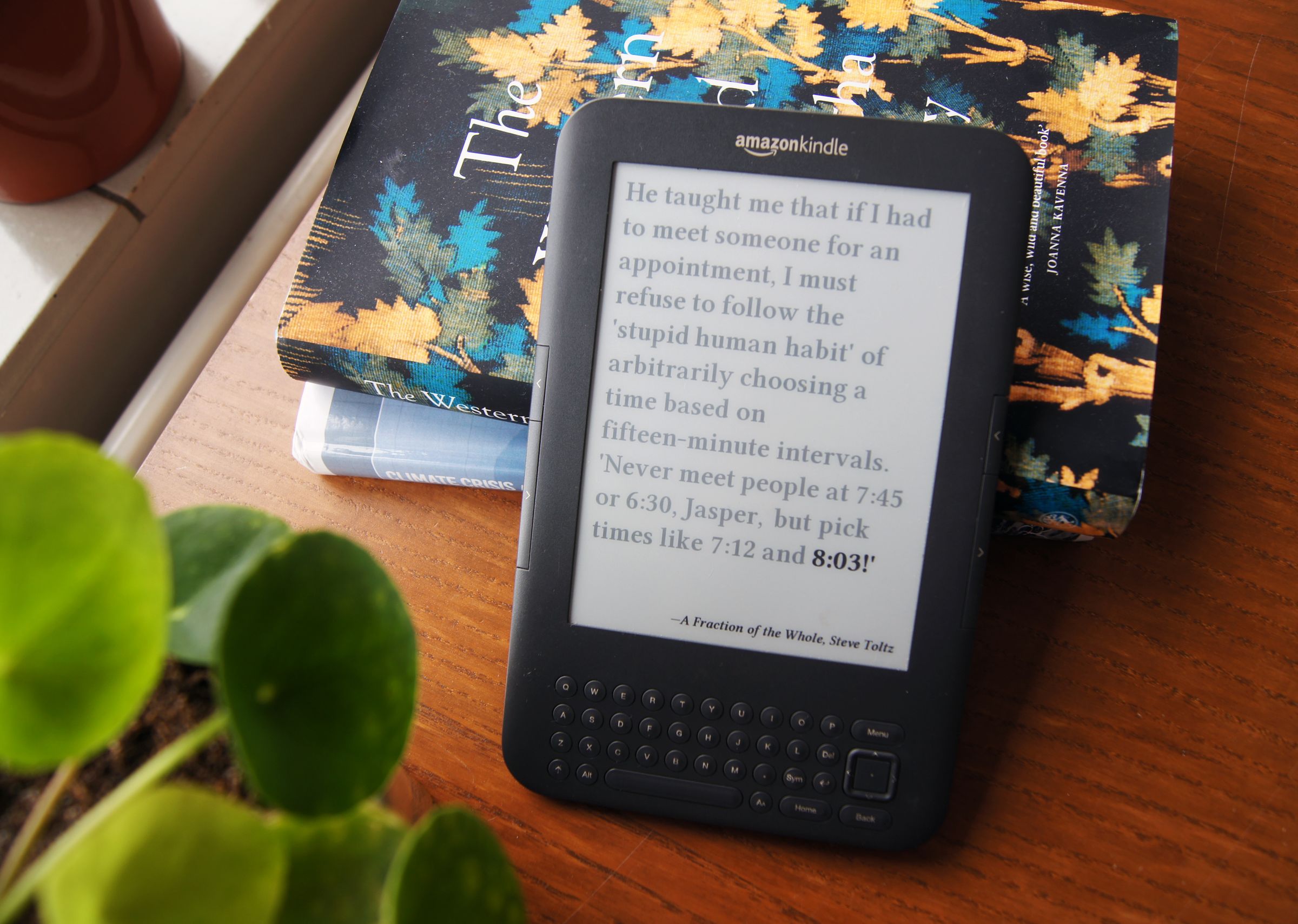 Literary Clock Made From E-reader : 6 Steps (with Pictures) - Instructables