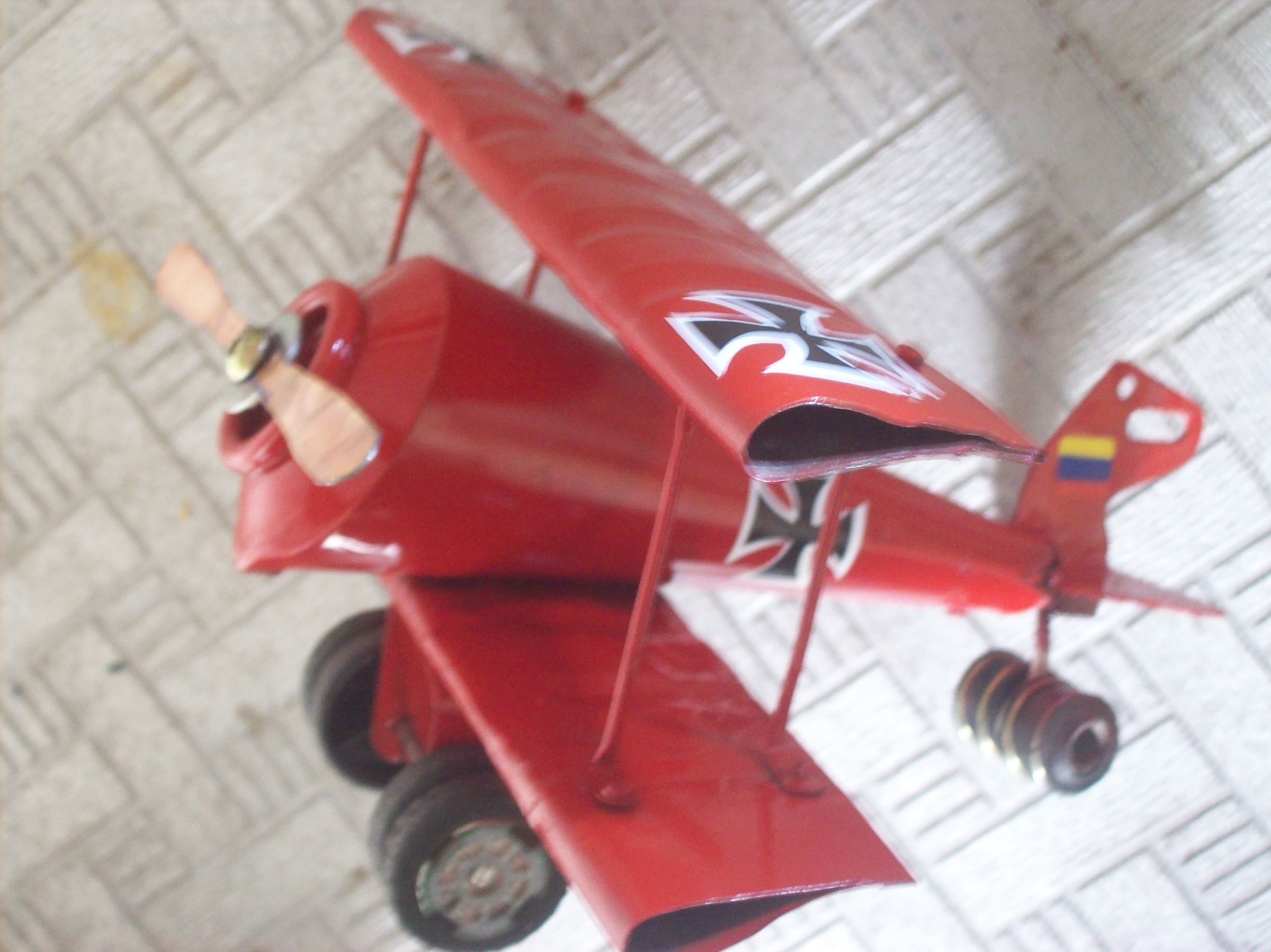 Red Baron.Baron Rojo : 11 Steps (with Pictures) - Instructables