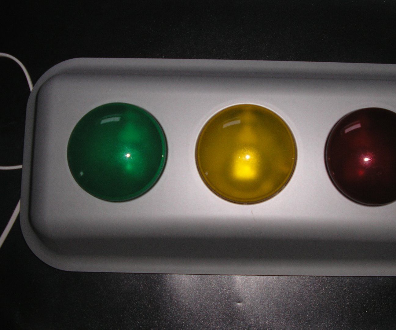 Computer Controlled Traffic Light : 5 Steps (with Pictures) - Instructables