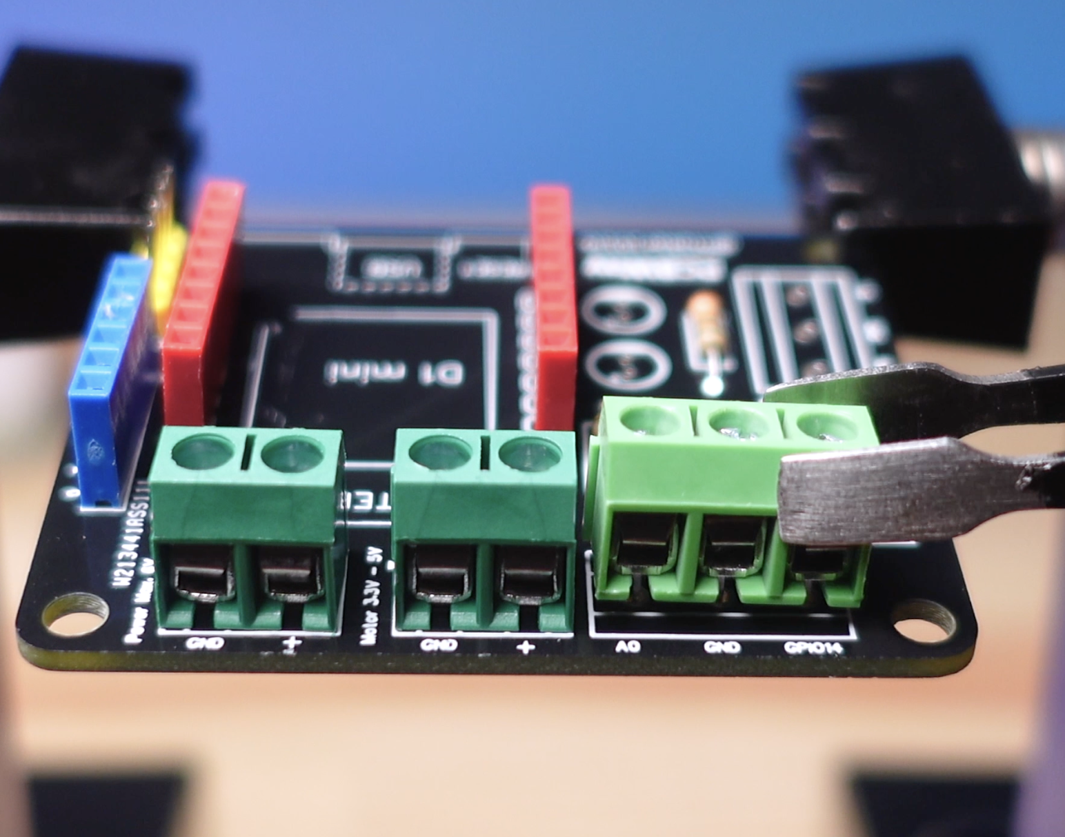 Build a Self Watering System (Soil Moisture Sensor - Water Pump - Water ...