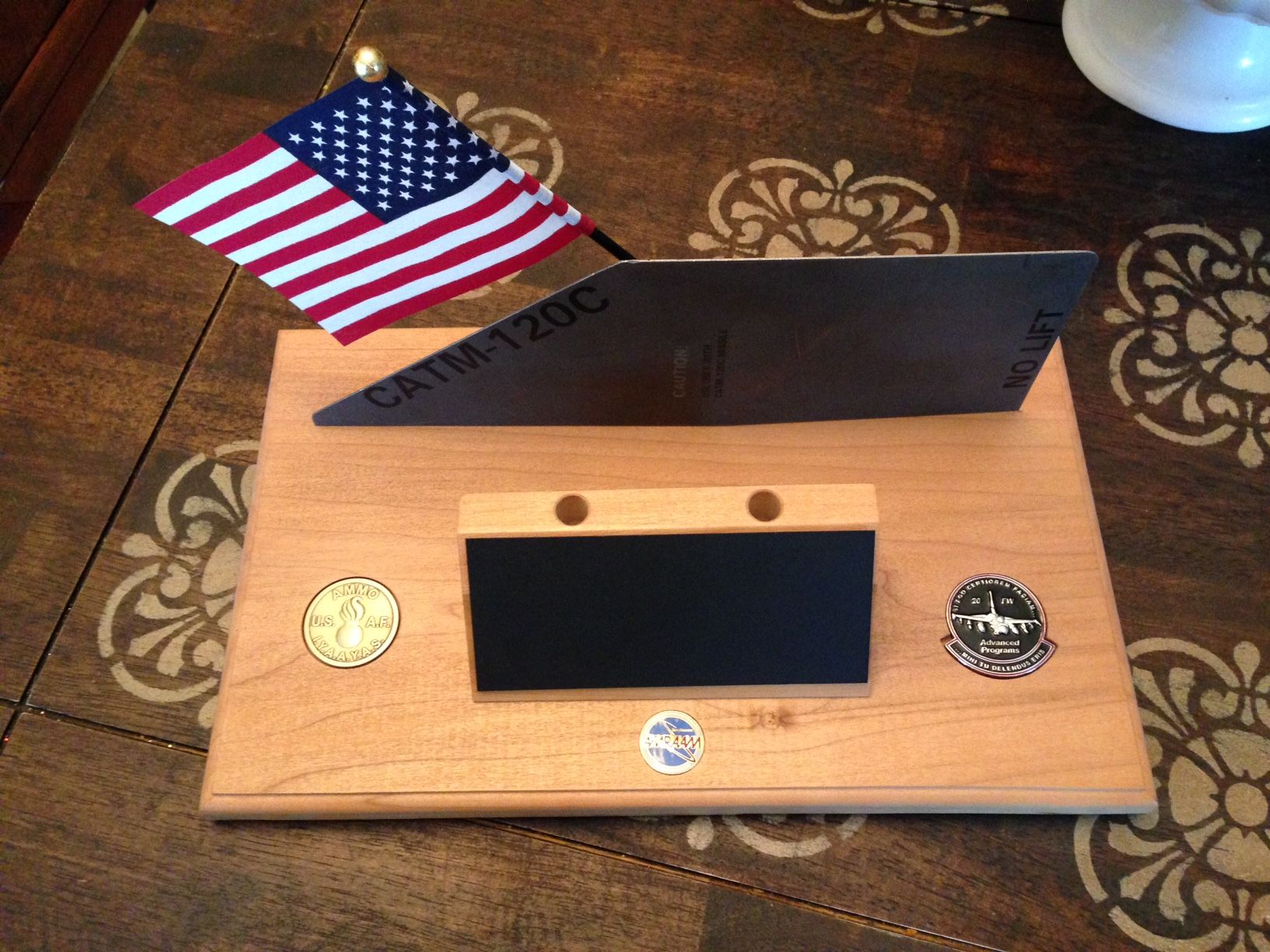 Plaques and Trophies : 7 Steps (with Pictures) - Instructables