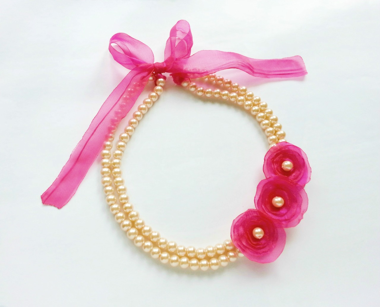 DIY Flower and Pearl Necklace : 5 Steps - Instructables