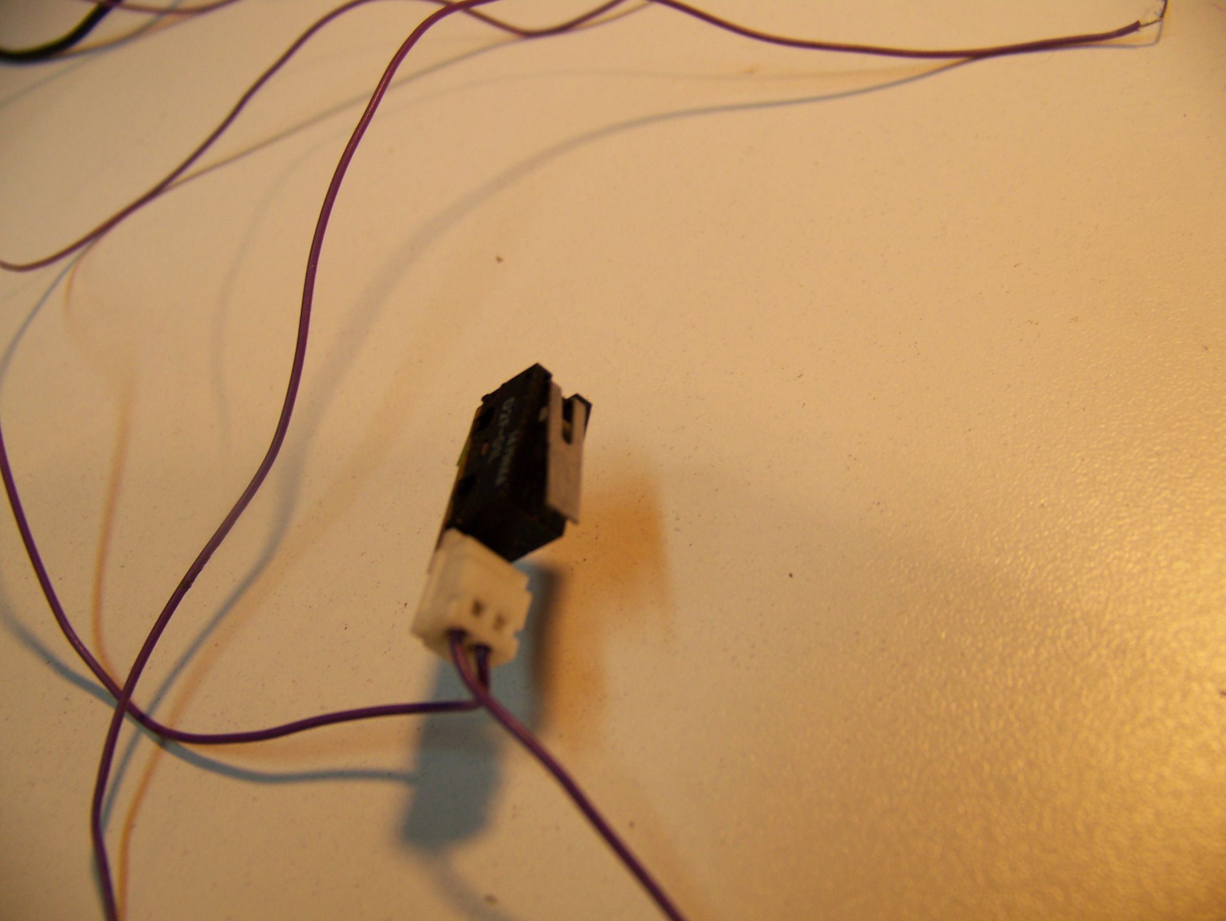 Magnetic Locker Lights! : 9 Steps (with Pictures) - Instructables