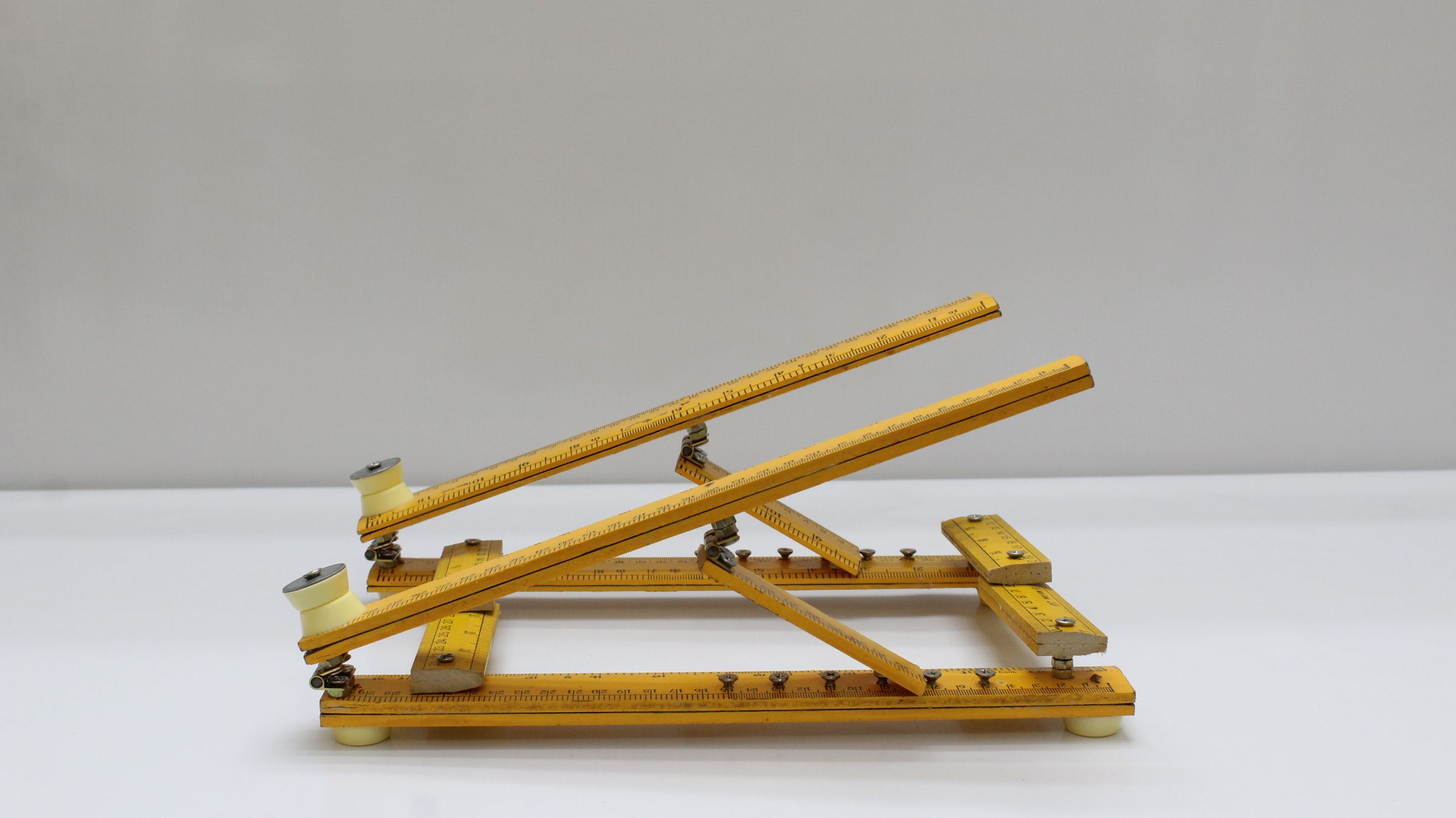 Foldable Laptop Stand - Using Wooden Rulers : 3 Steps (with Pictures ...