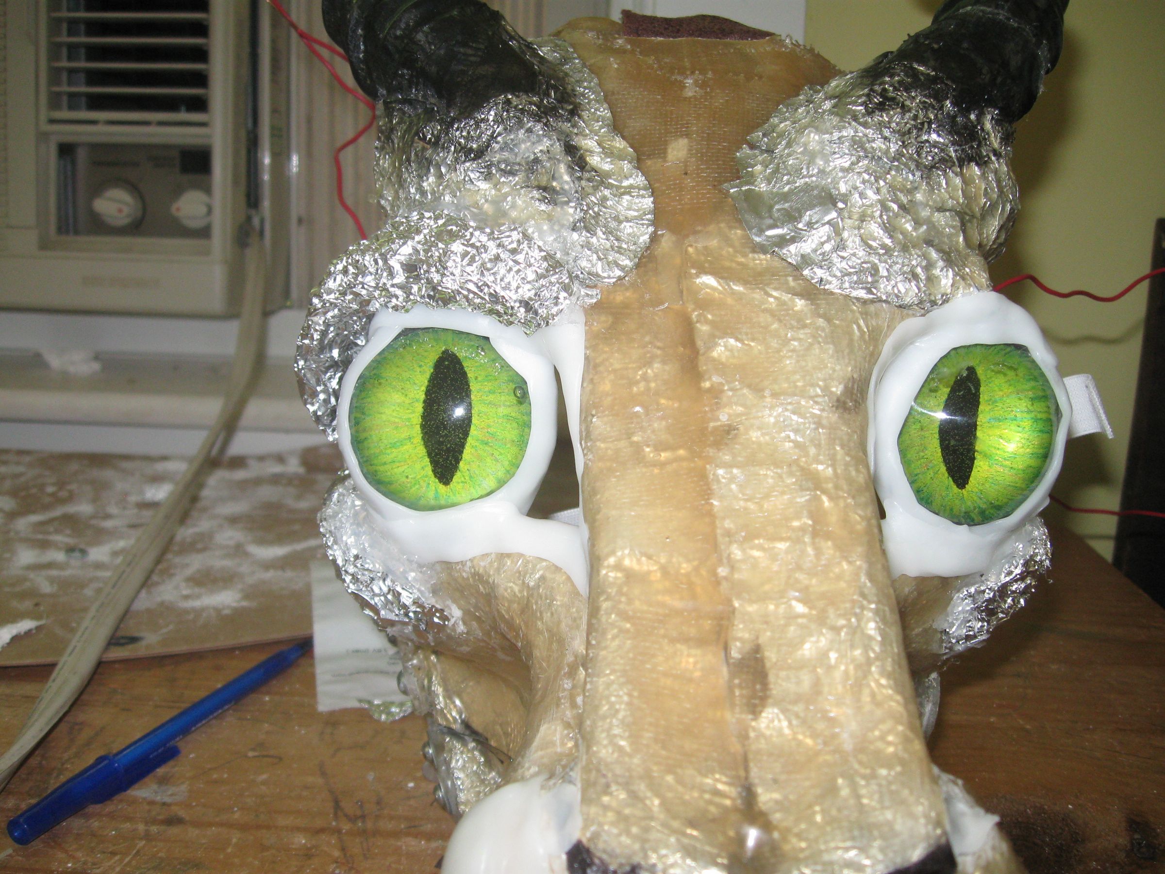 Making a Cat(?) Mask With Fiberglass : 18 Steps (with Pictures ...