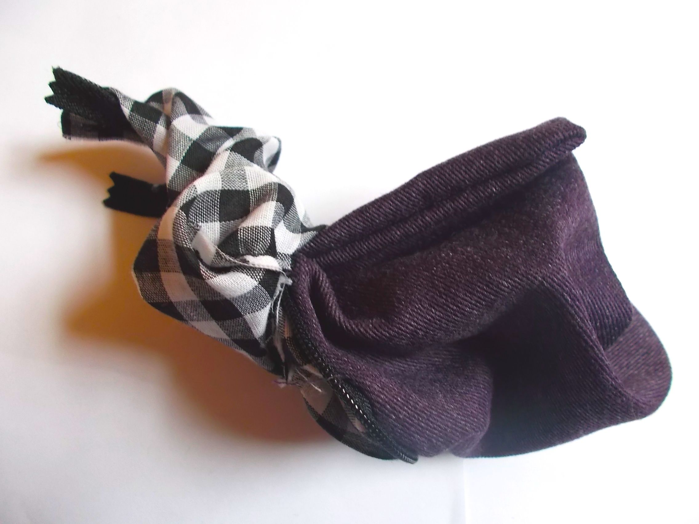 Vintage Book to Wallet : 16 Steps (with Pictures) - Instructables