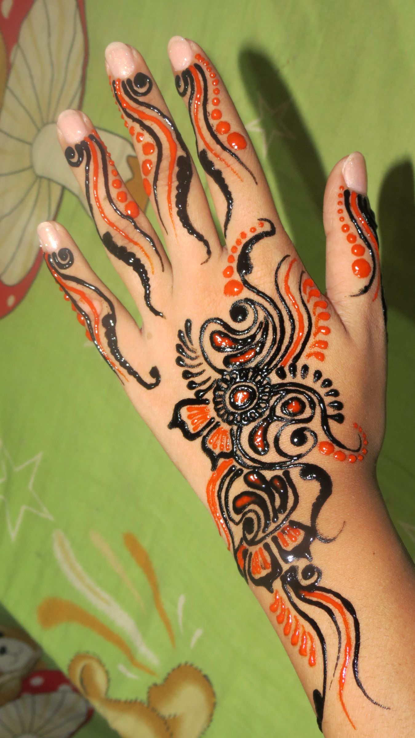 Coloured Henna : 8 Steps - Instructables
