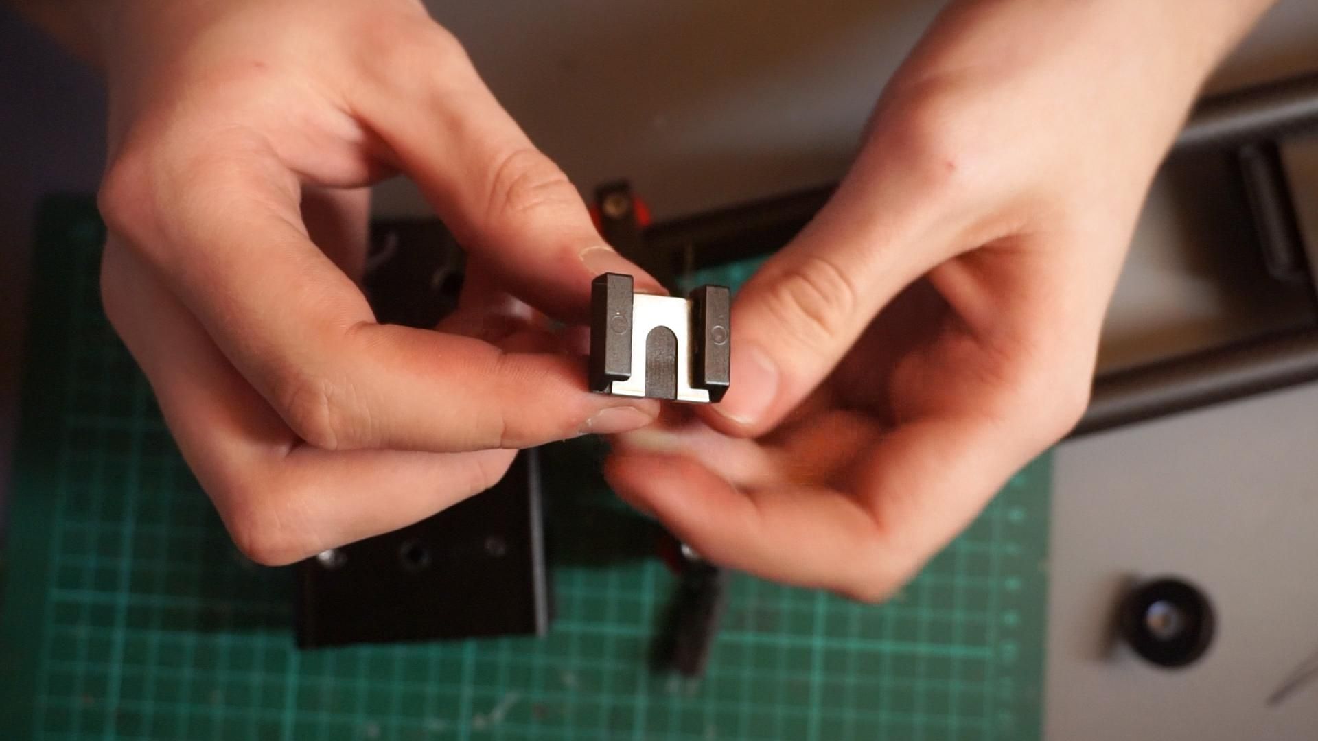 How to Motorize a Camera Slider (Battery Powered) : 11 Steps (with ...