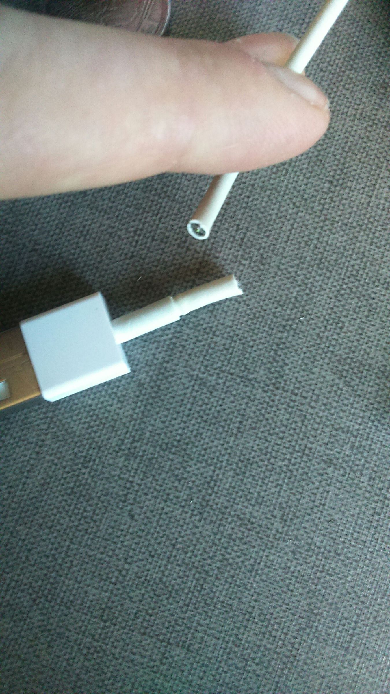 How to Fix the Cable Lightning Apple : 4 Steps (with Pictures ...
