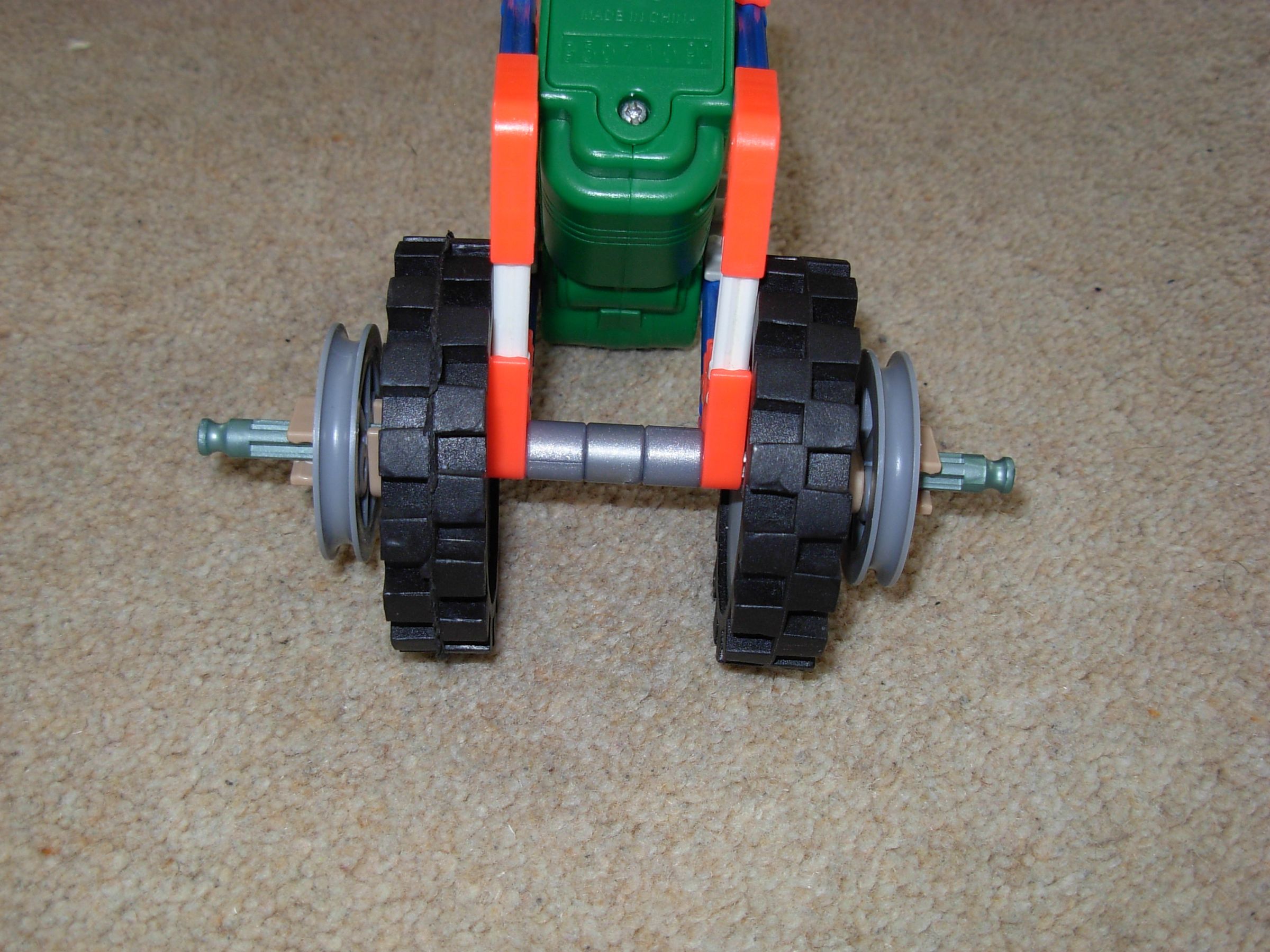 K'nex Simple 4 Wheel Drive Car : 4 Steps - Instructables