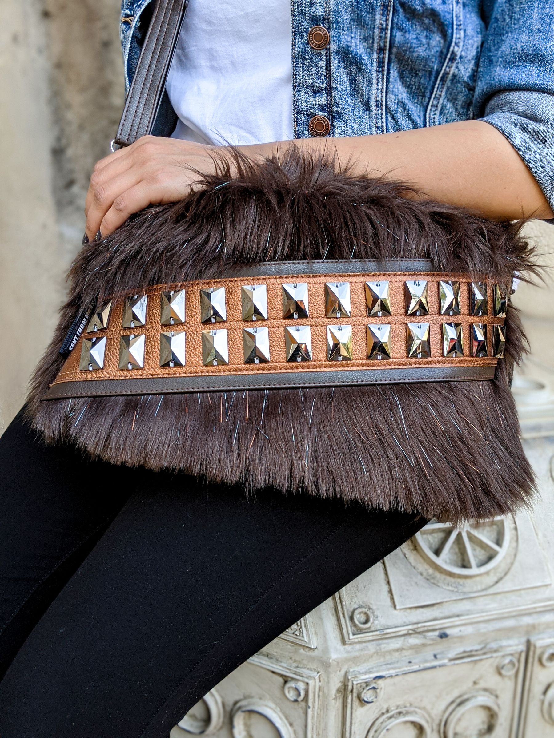 Star Wars Chewbacca Inspired Purse : 15 Steps (with Pictures ...