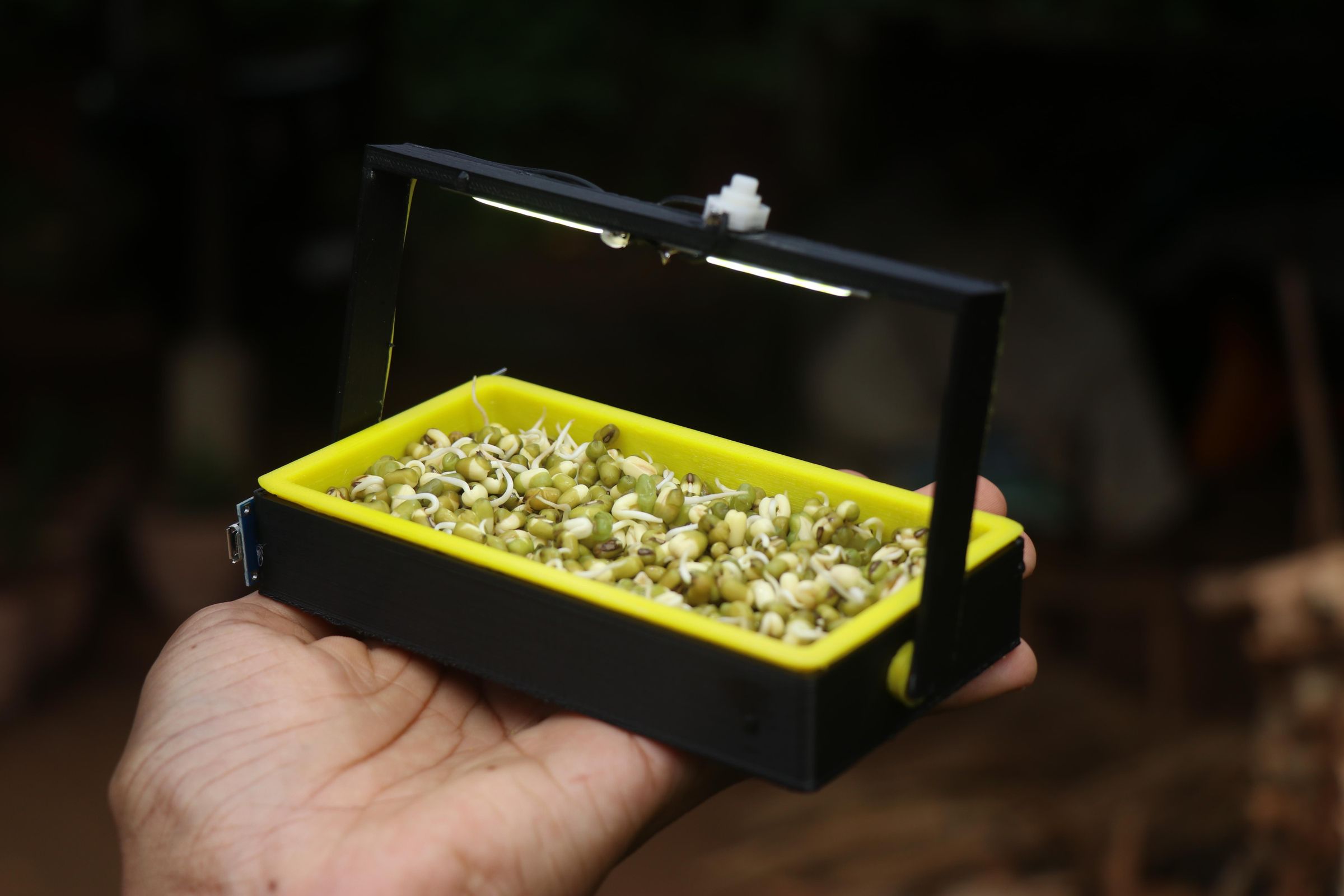 Make 3D Printed Microgreen Sprouting Tray With Light : 5 Steps (with ...