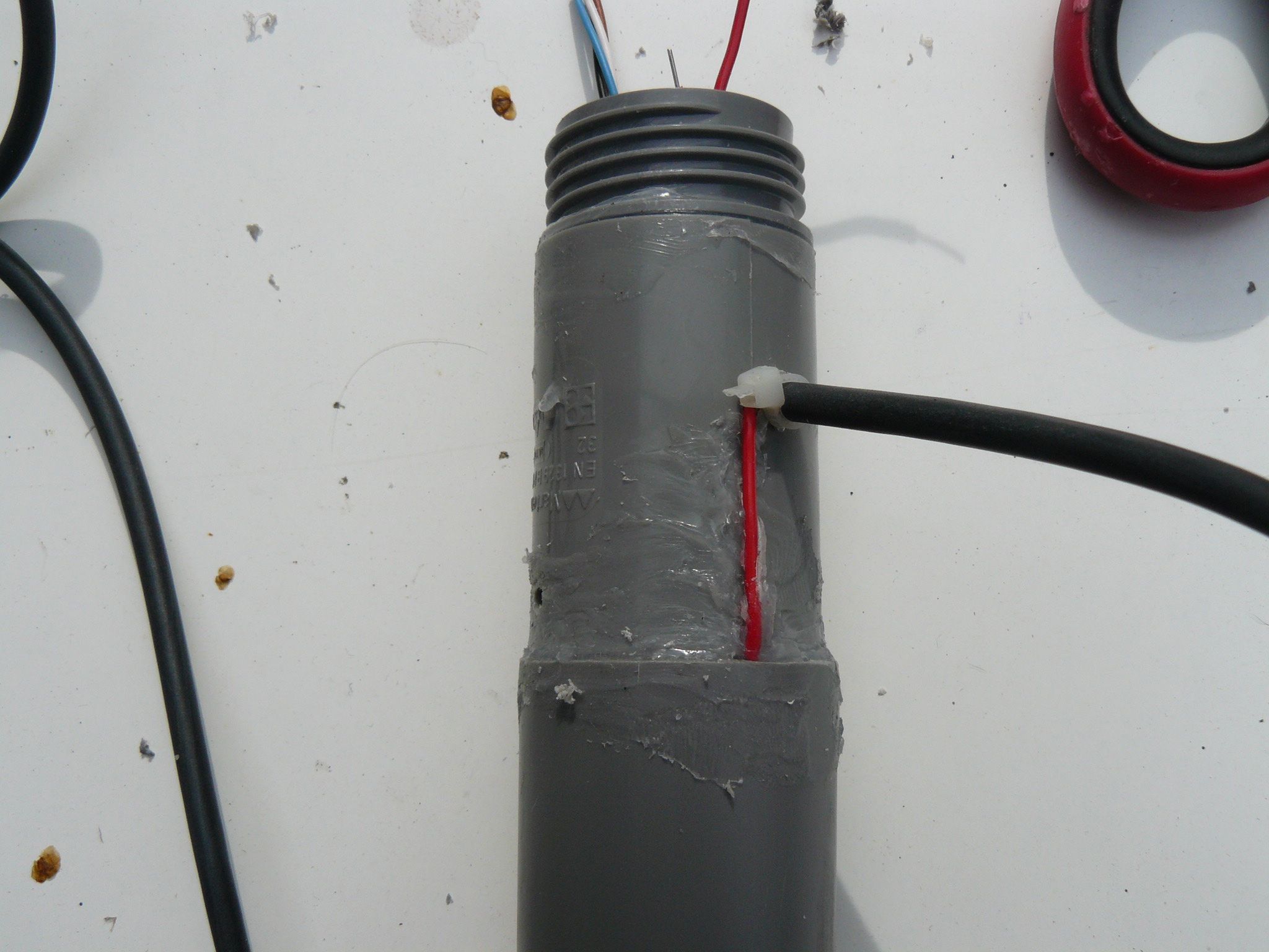 Capacitive Fluid Level Sensor : 14 Steps (with Pictures) - Instructables