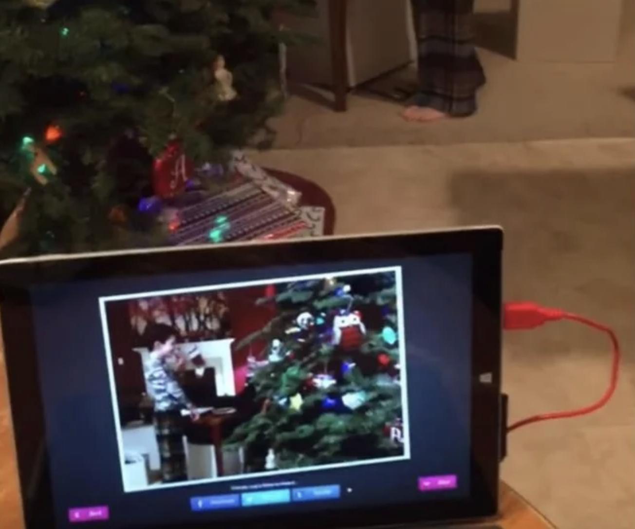 How to Make a Santa Trap With Makey Makey : 8 Steps - Instructables
