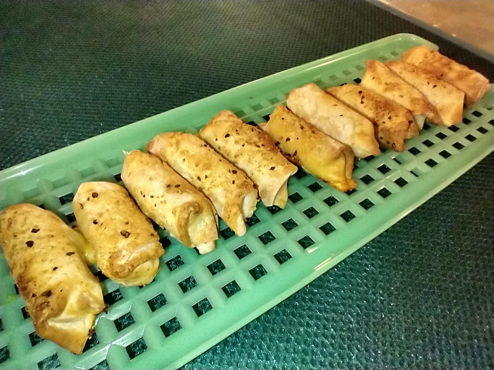 EASY CHEEZY MINI EGGROLLS : 3 Steps (with Pictures) - Instructables