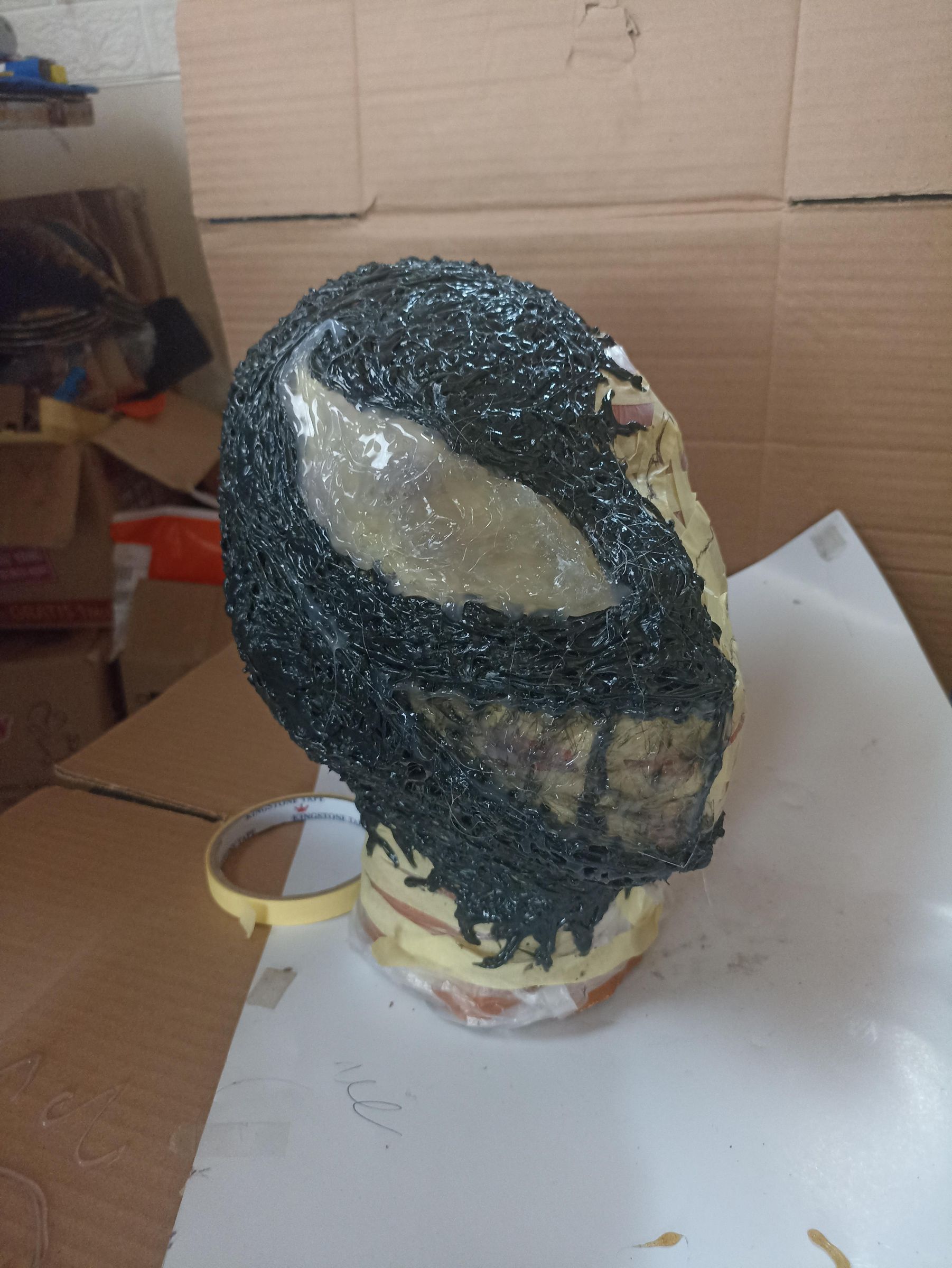 Making Venom Ruber Mask Made From Hot Glue : 8 Steps (with Pictures ...