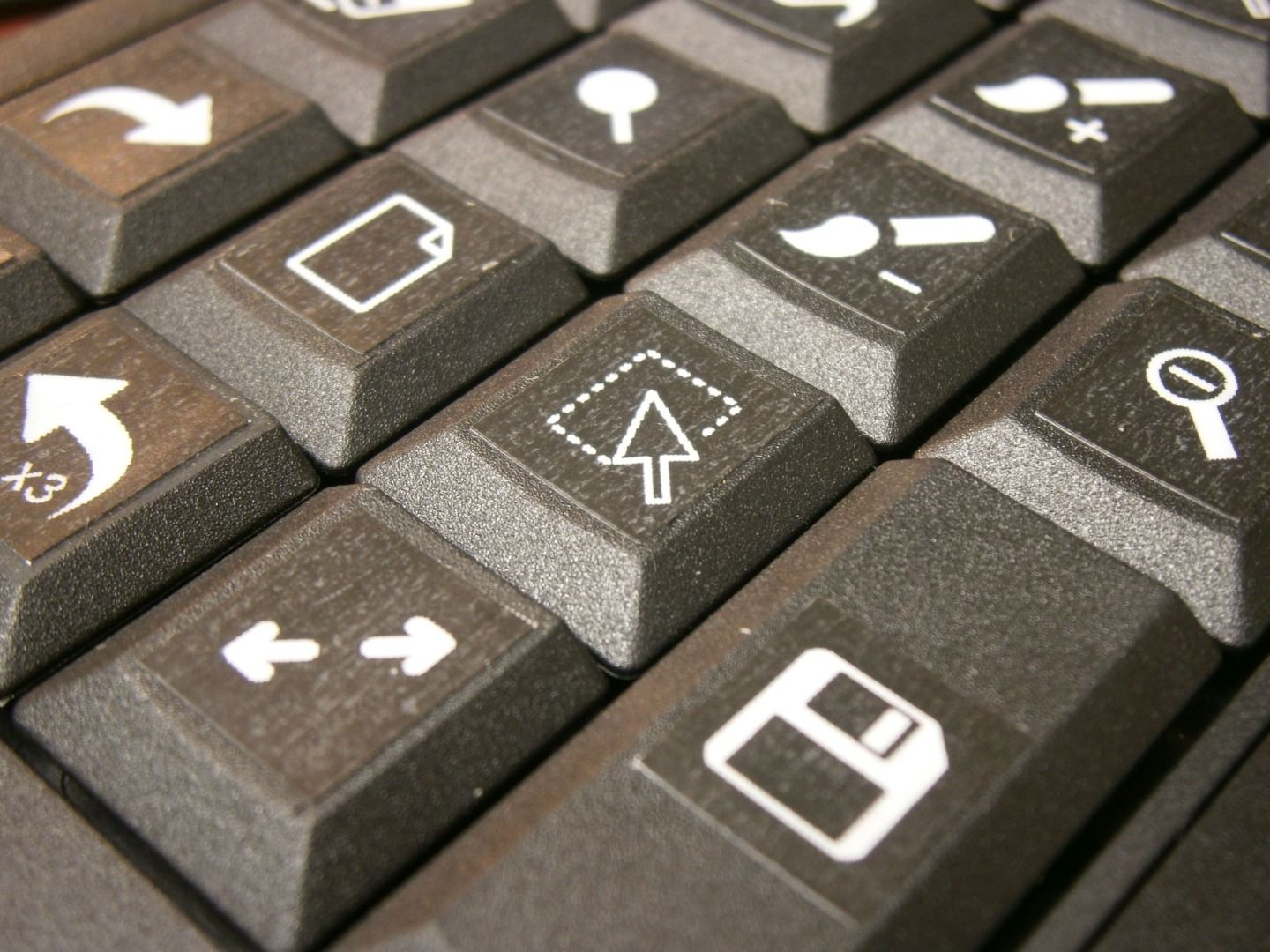 Making a Powerful Programmable Keypad for Less Than $30. : 8 Steps ...